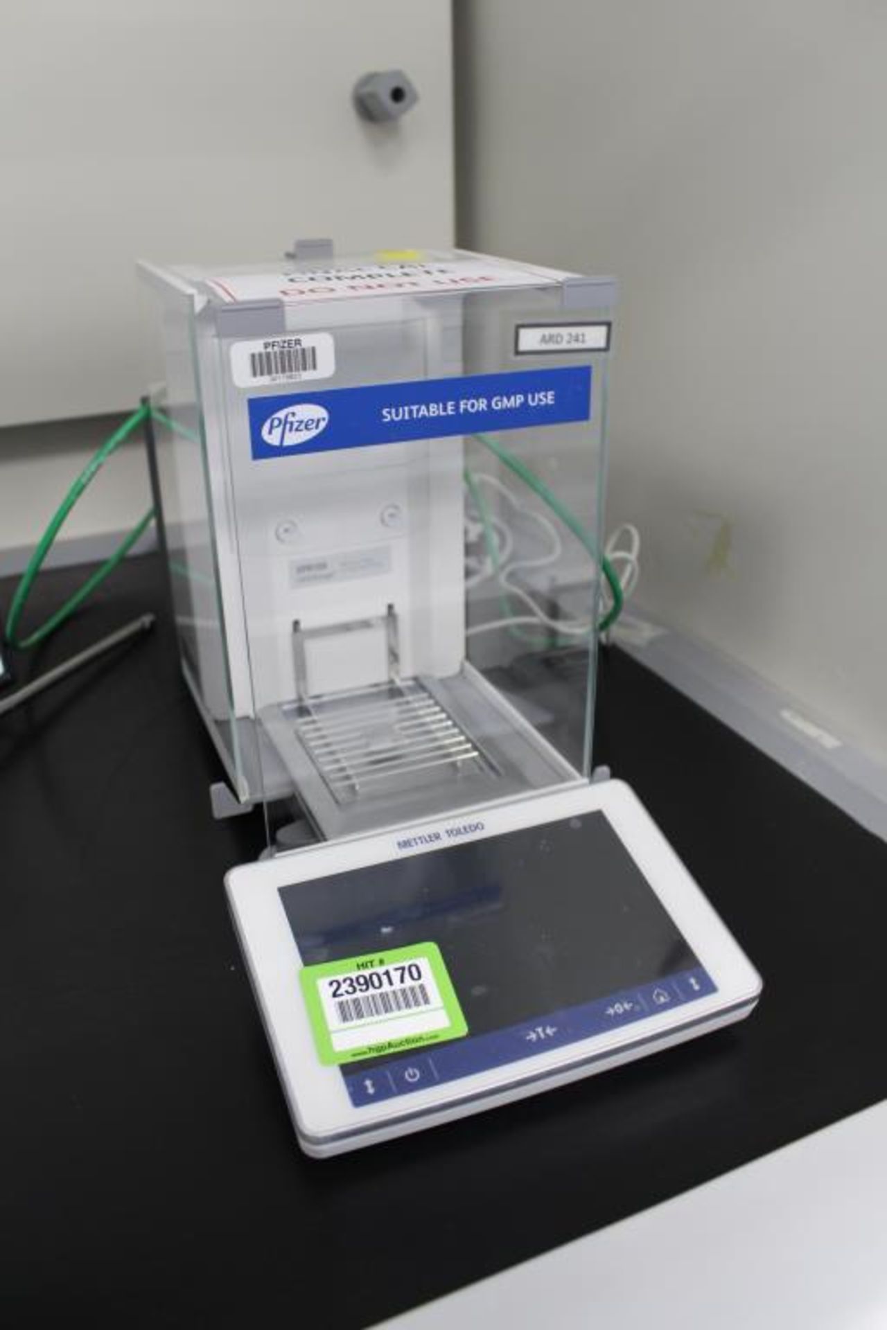 Mettler Toledo XPR105DR Analytical Balance S/n B945541204. HIT# 2390170 ...