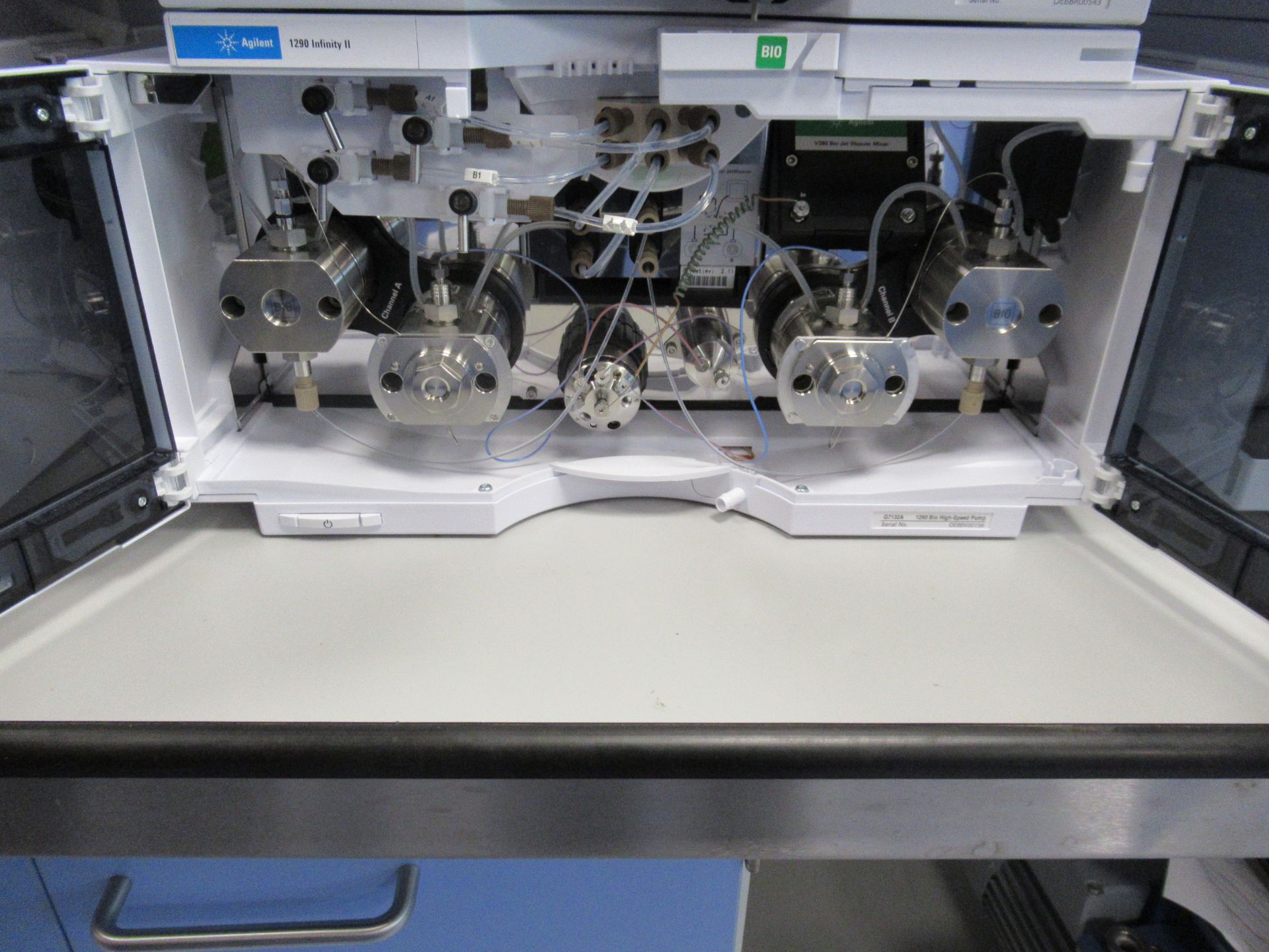 Agilent Technologies 1290 Infinity 2 HPLC System Comprising of G7121B ...