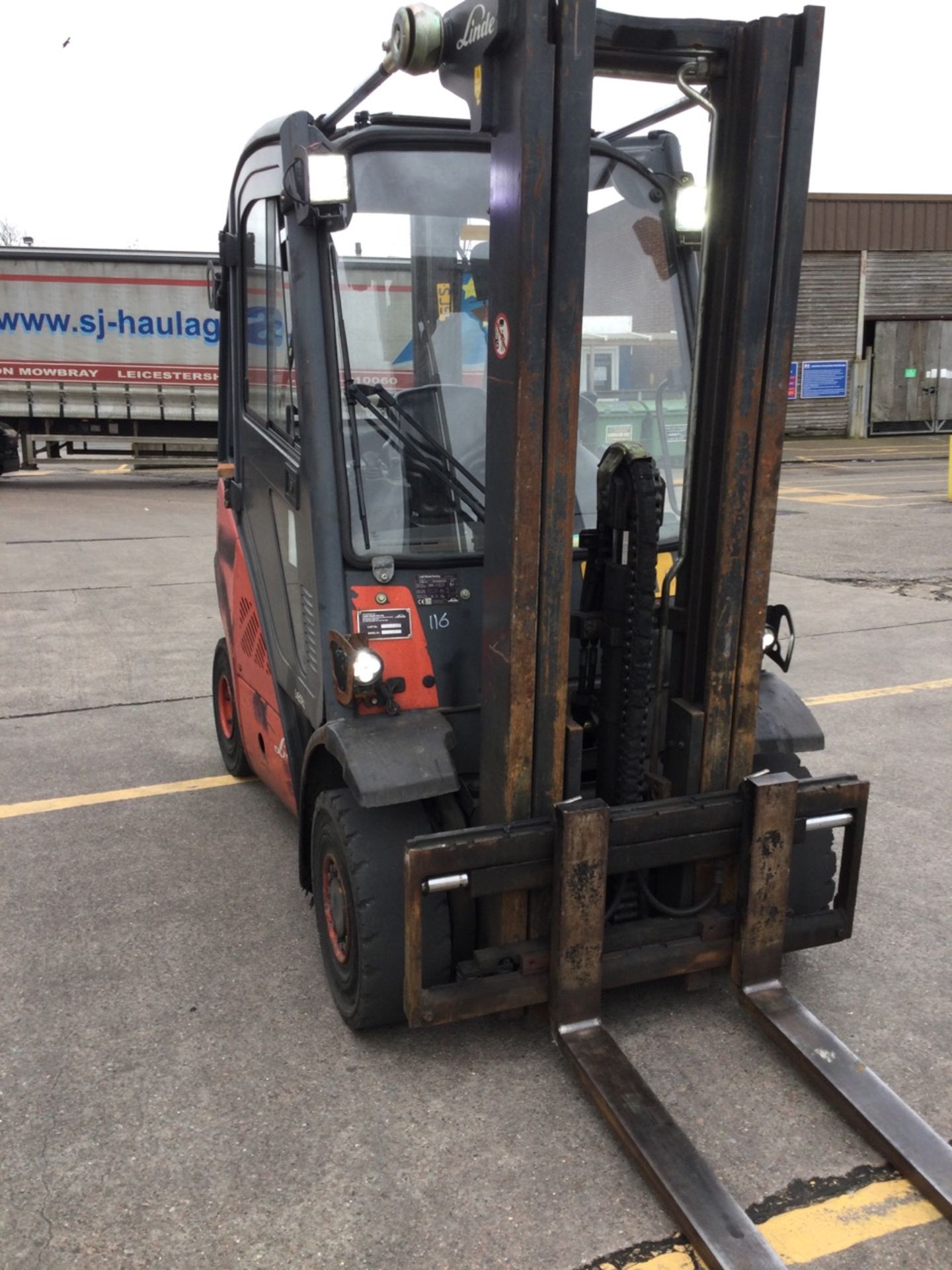 Linde H25D-01 Counterbalance Diesel Fuelled Fork Lift Truck With Two ...