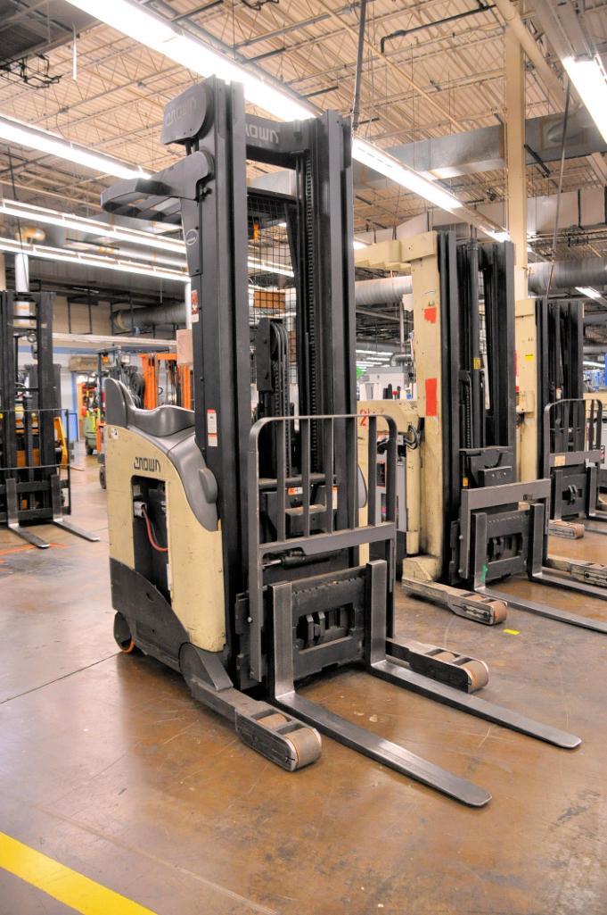 Crown 5200 Series 3,000-lb. Capacity Electric Standup Forklift Truck, S ...