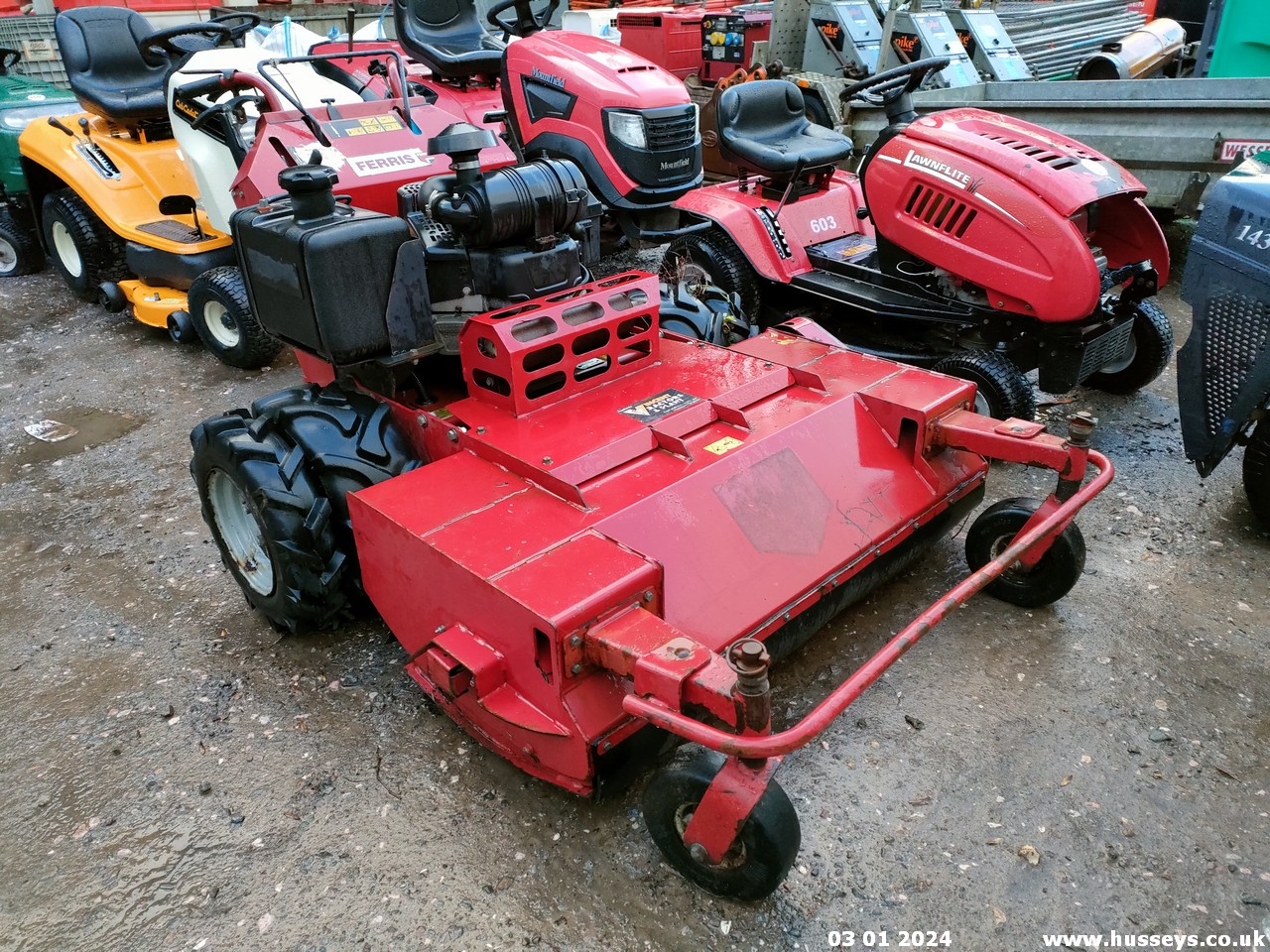 FERRIS OUTFRONT PEDESTRIAN MOWER *** Direct From Cormac Solutions Ltd ...