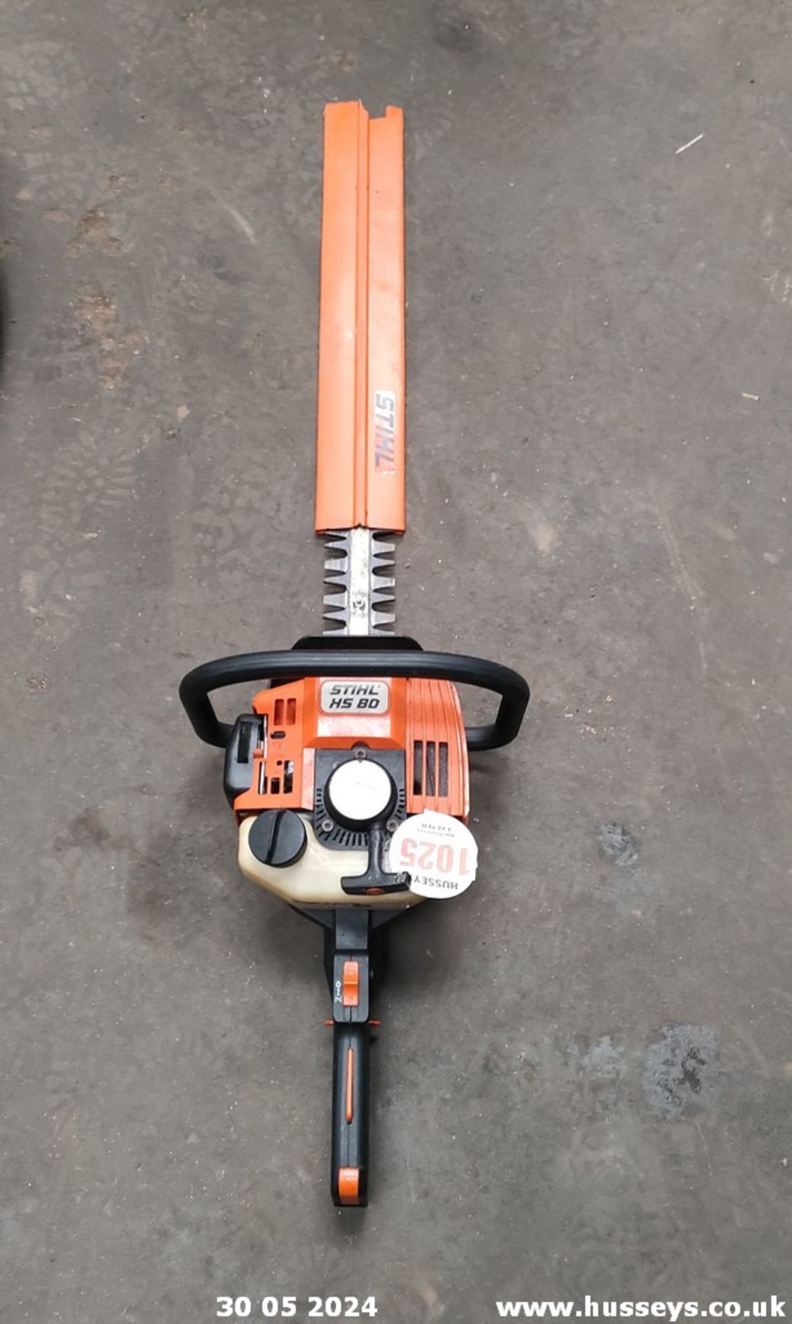 STIHL HS80 HEDGE TRIMMER *** No Vat On Hammer - Auctioneers Margin ...