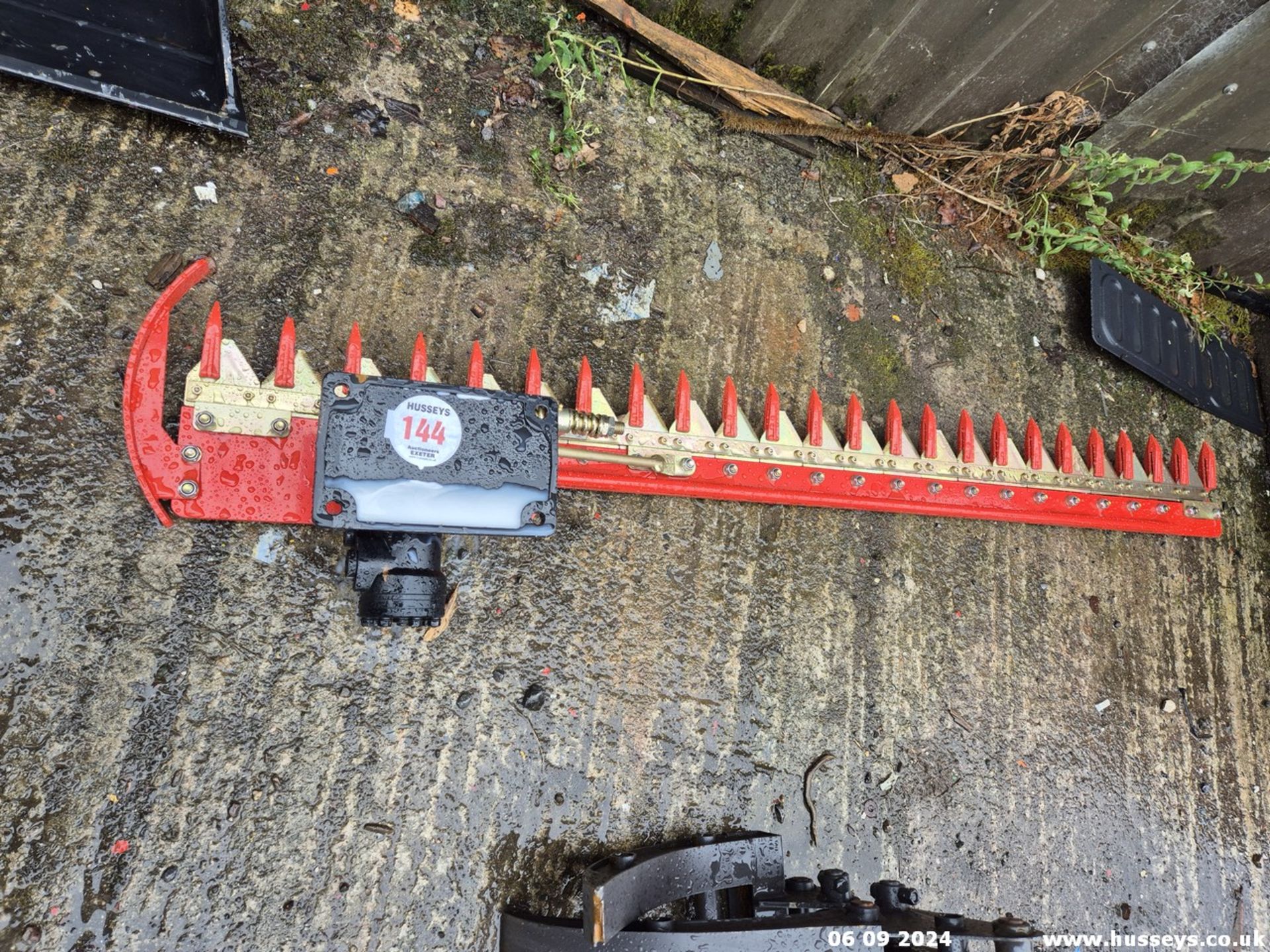 1.8 METRE HYDRAULIC FINGER BAR MOWER UNUSED Item Location: Husseys ...