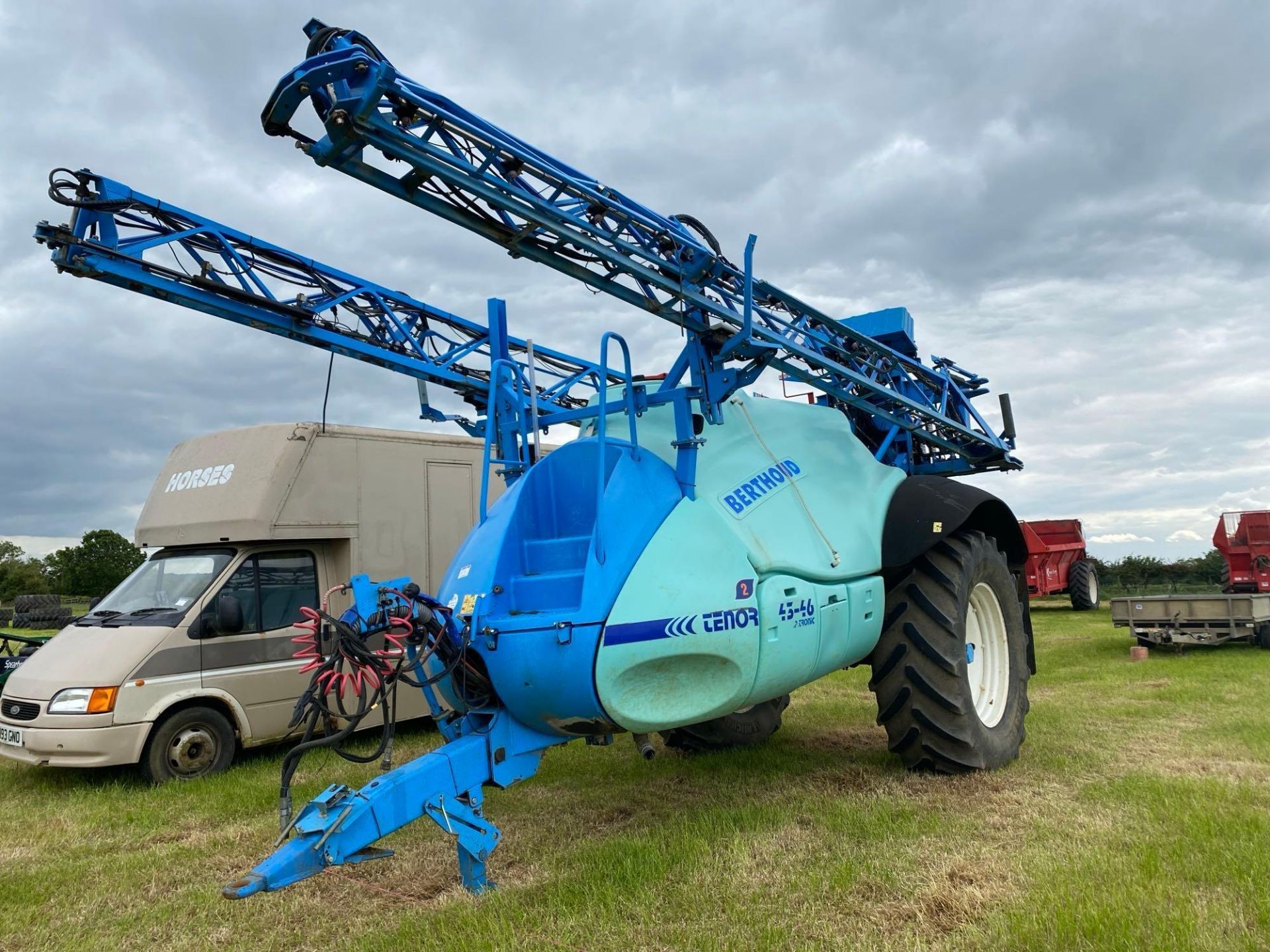 Berthoud Tenor 45-46 d.p tronic trailed sprayer