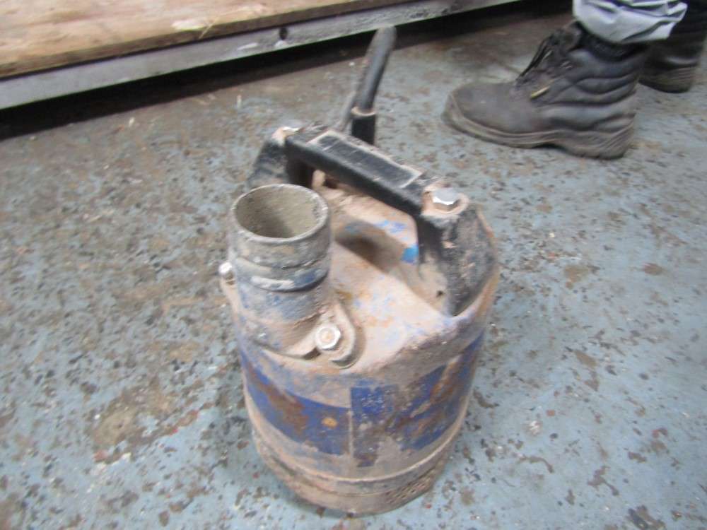 Obart 2" Submersible Pump