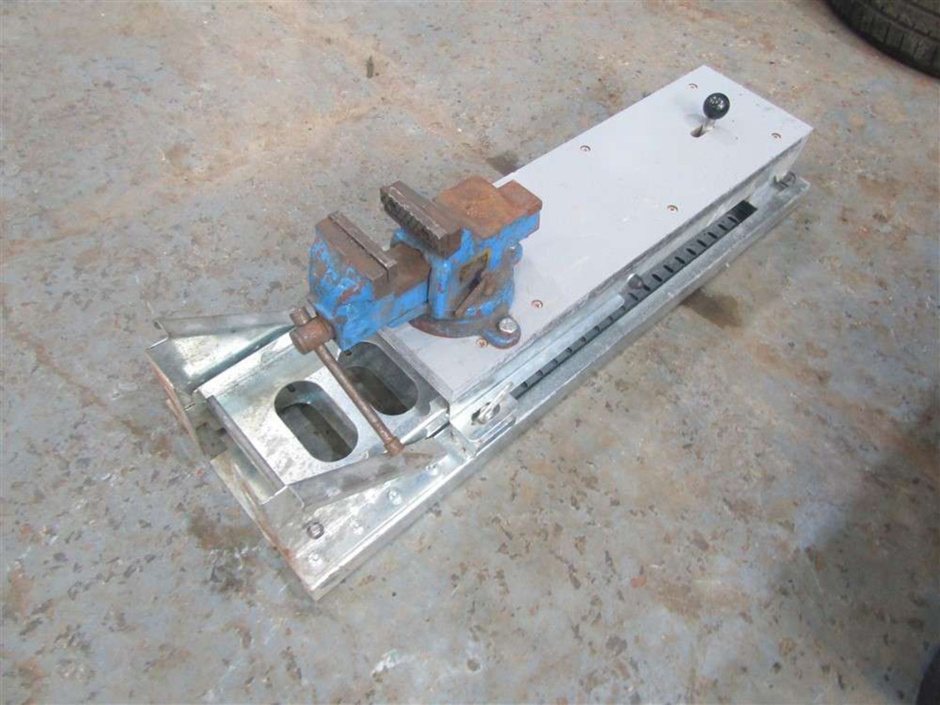 Fold Away Van Bench with Vice