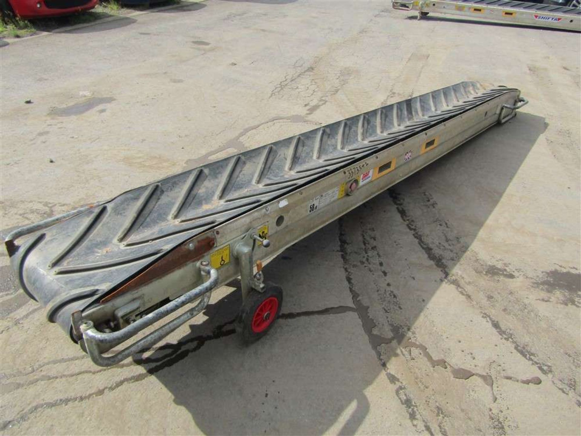 4m 110v Invader Conveyor