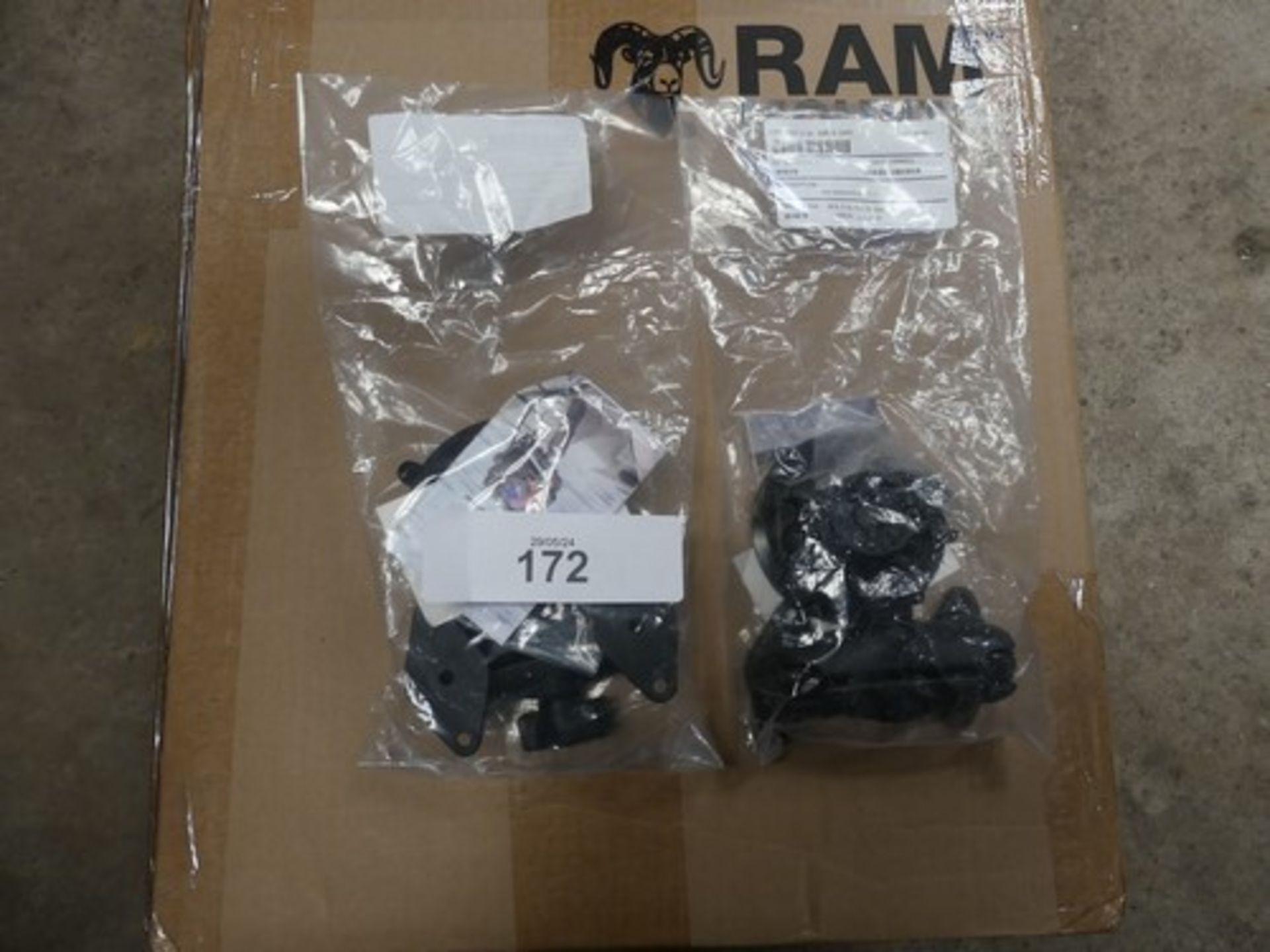 13 x Ram mounts twist lock suction cup double ball mounts, model: RAM-B ...