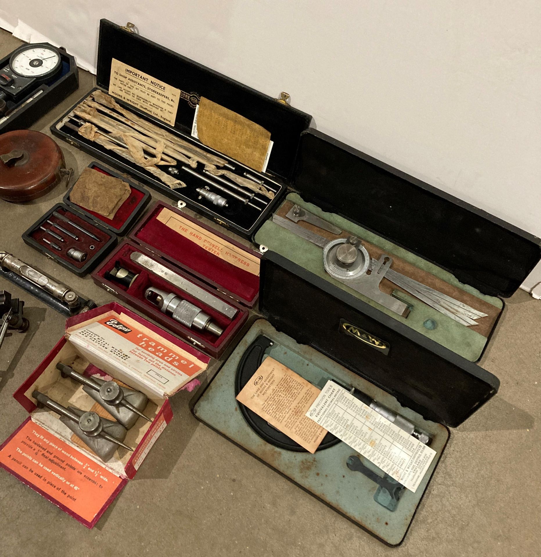 10 x assorted items of engineers' equipment including assorted Moore ...