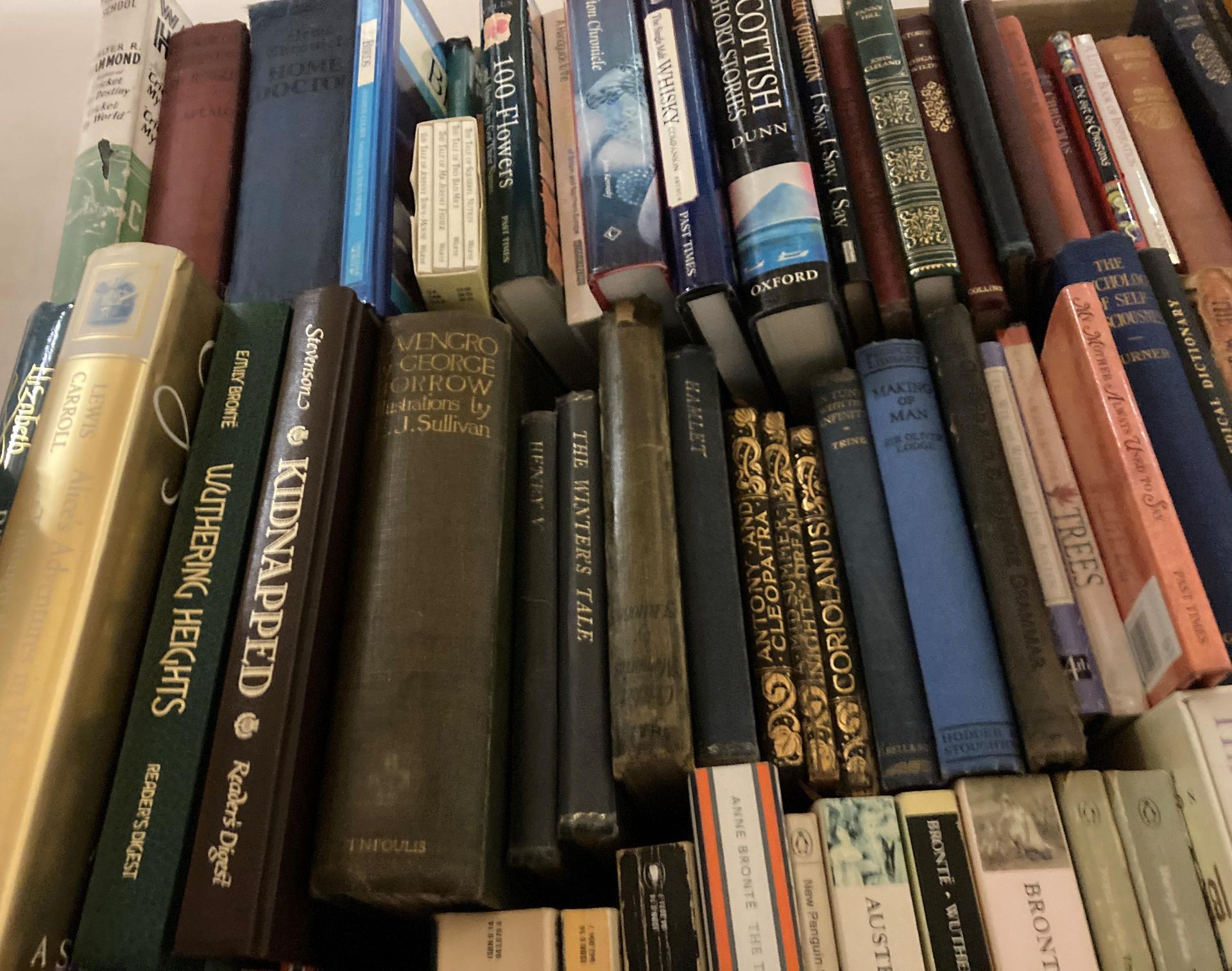 Contents to large tray - a large quantity of hard and paperback books ...
