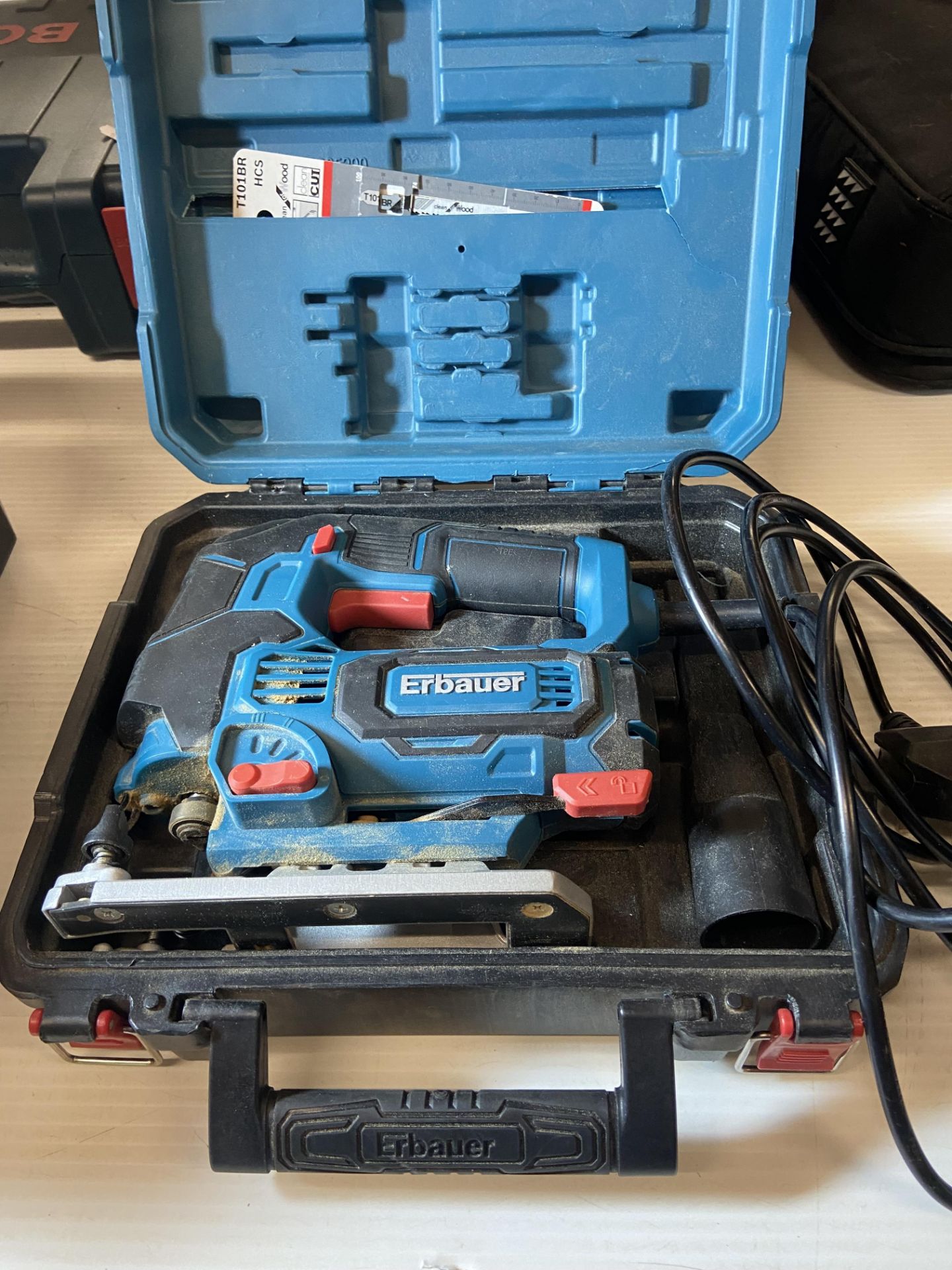 Erbauer 240v Jigsaw in carry case Further Information *** Please note ...