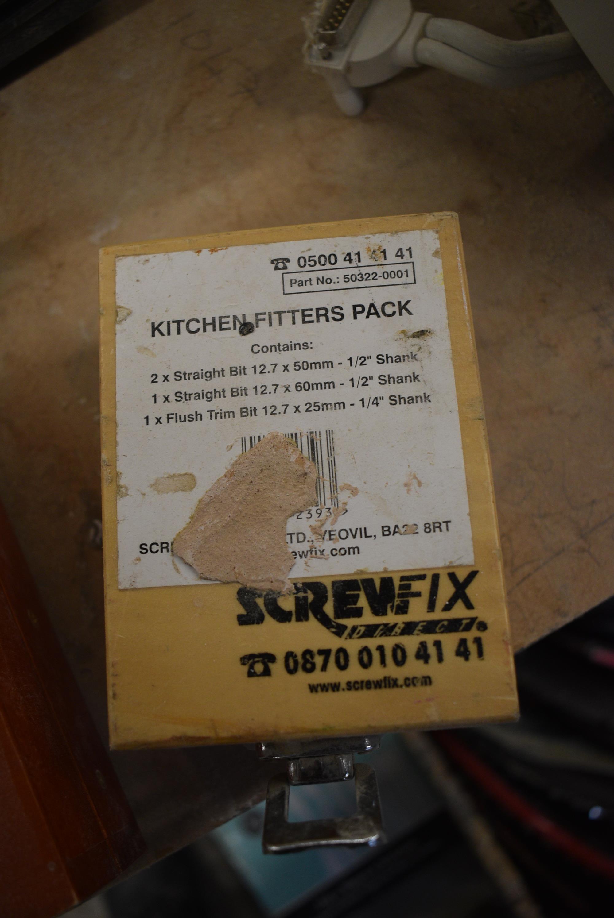 *Screwfix Kitchen Fitters Pack