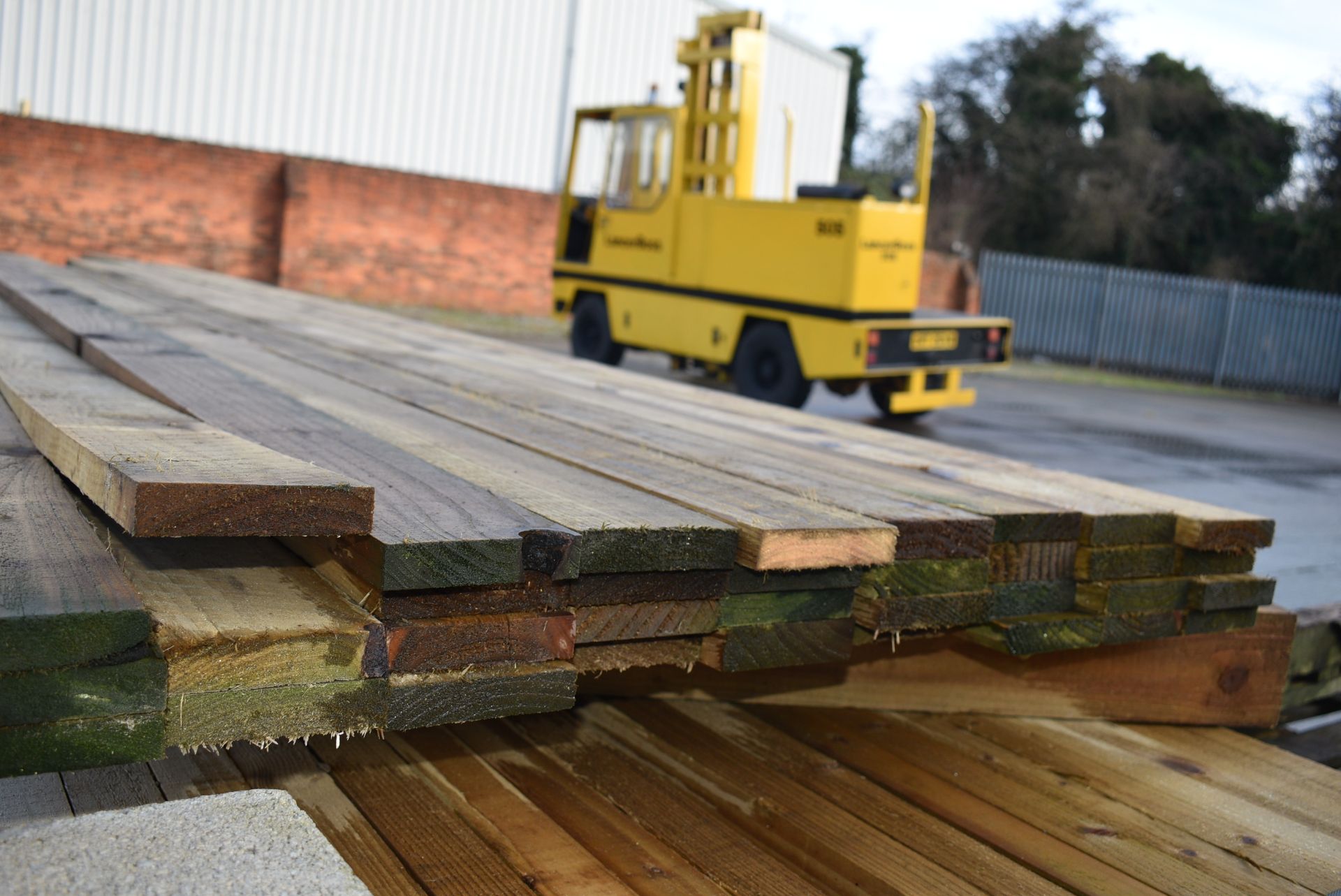 *4.8m, 4.2m, and 3.6m Lengths of 22x100mm Sawn Green Treated Timber