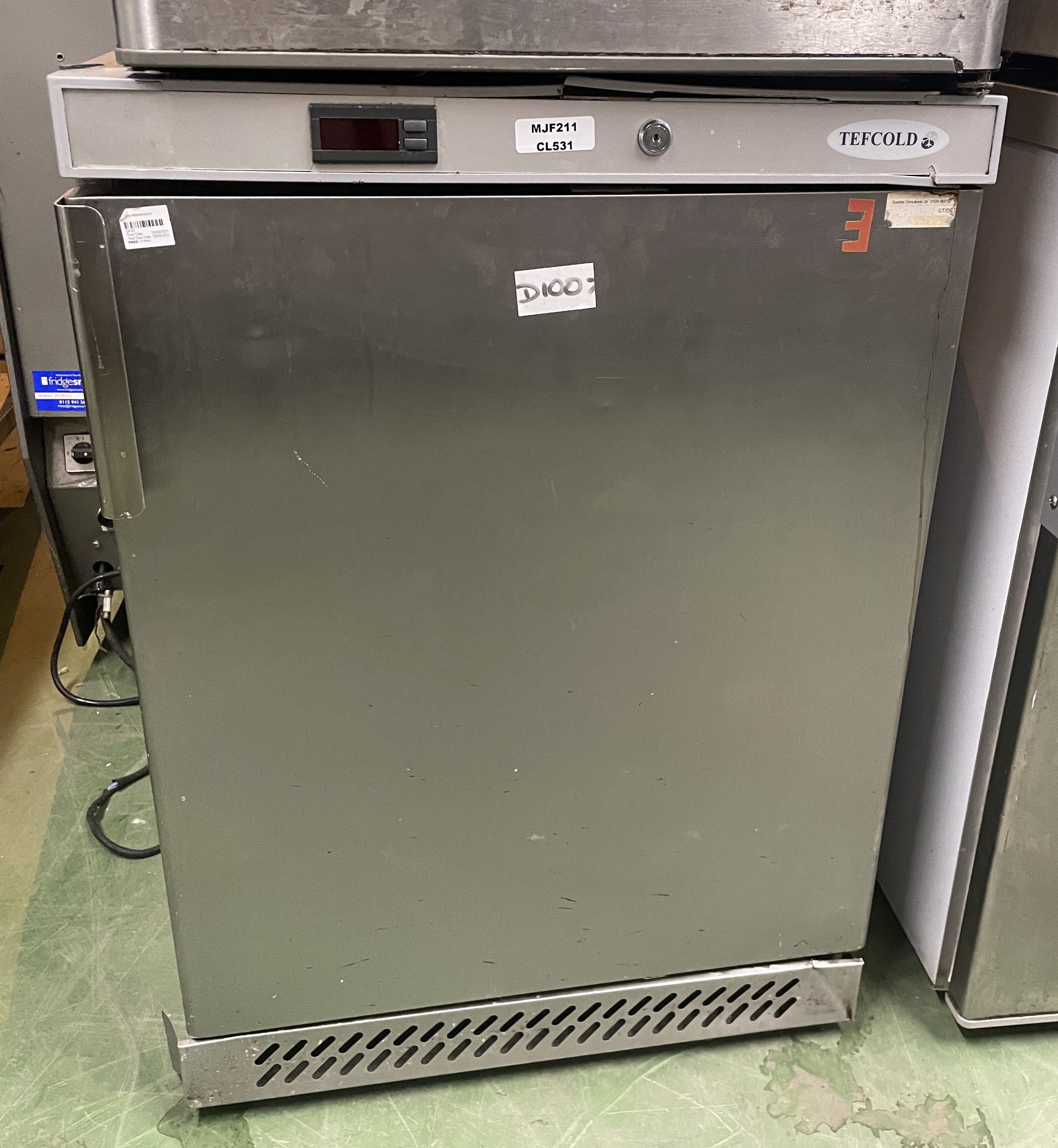 1 x Tefcold UF200S Undercounter Commercial Freezer With a Stainless ...