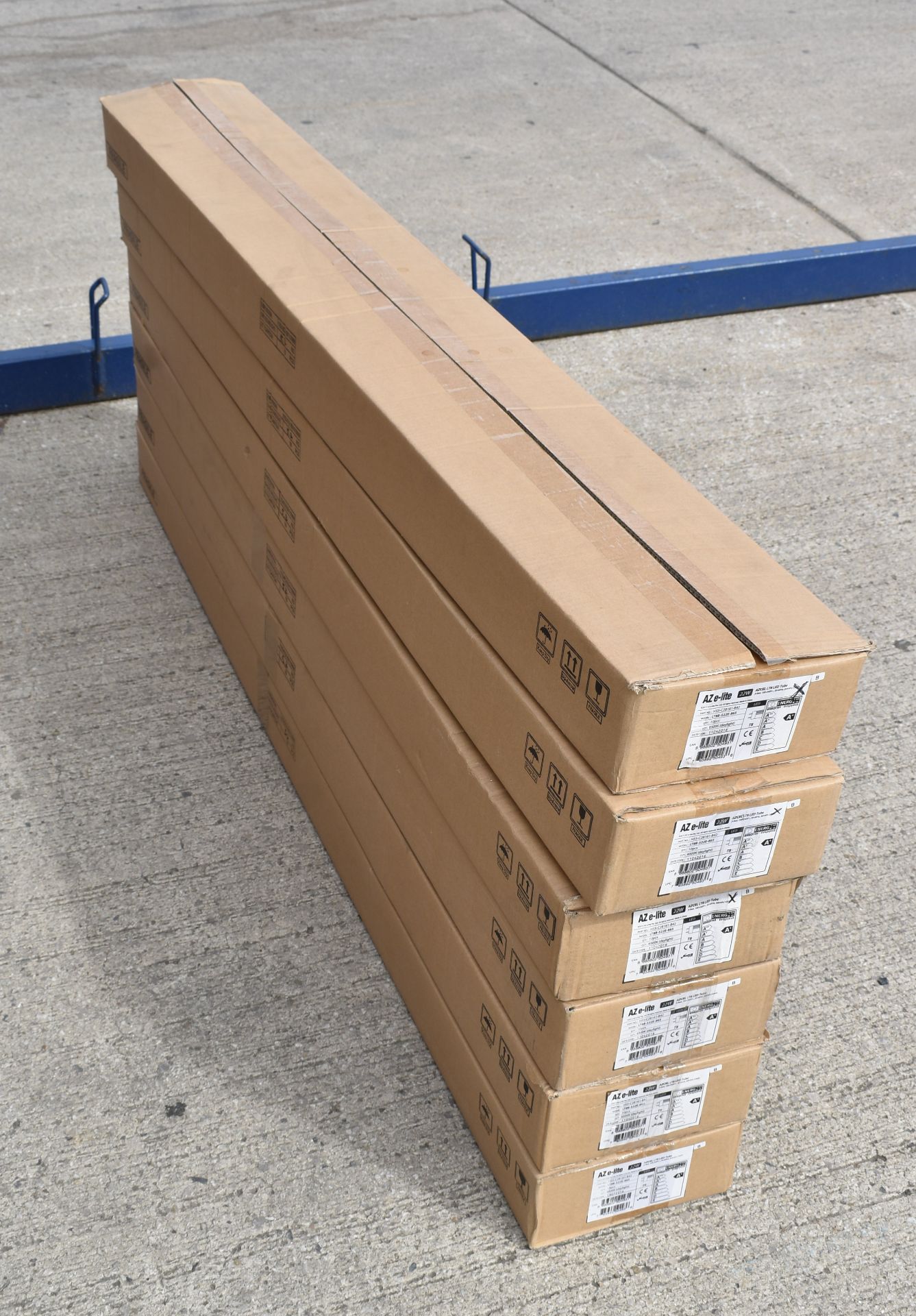6 x Boxes Of Az E-Lite 5-Foot 22W Azcel Lt8 Led Tubes - 6500K (Daylight ...