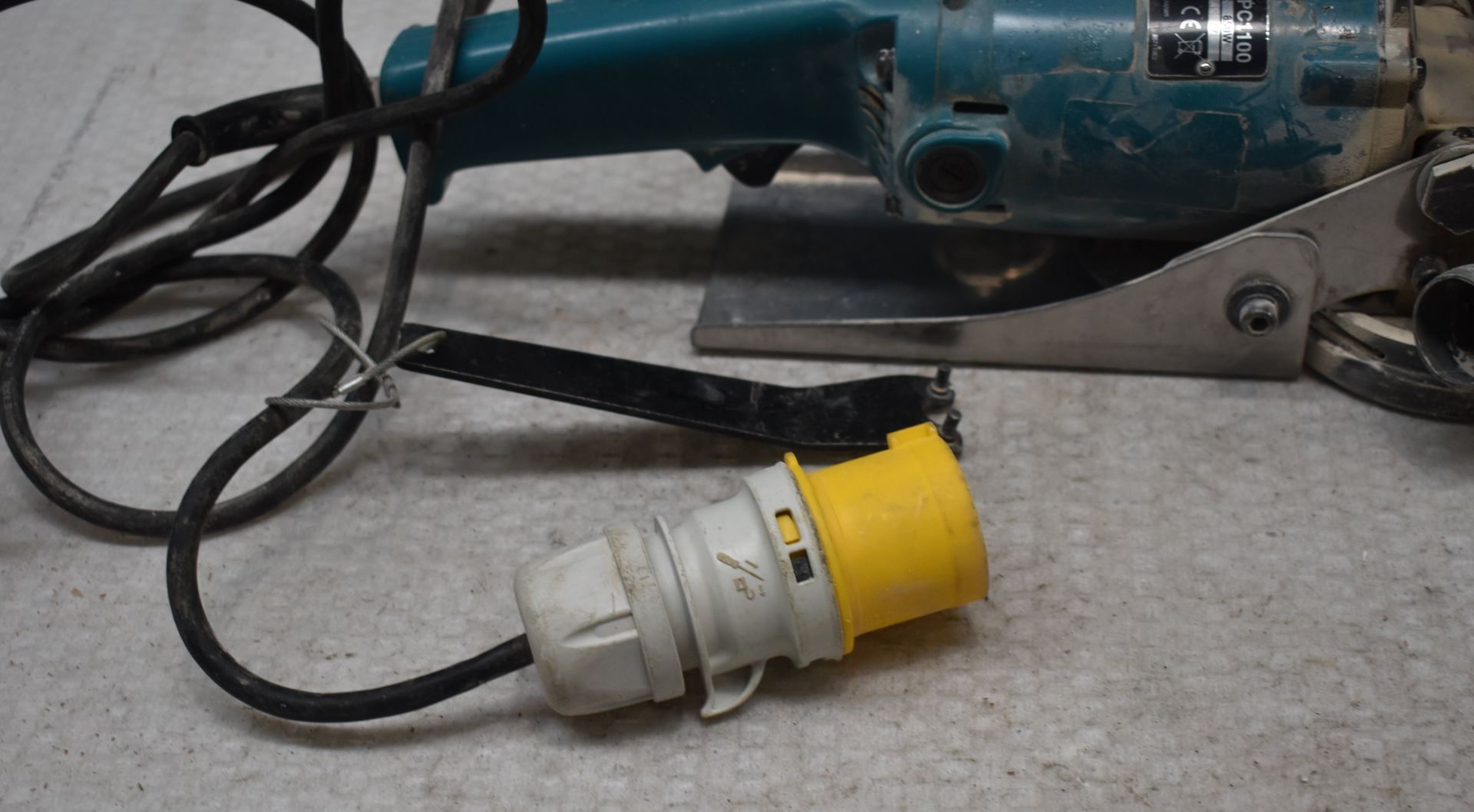 1 x MAKITA PC1100 110V Concrete Planer In Carry Box - Ref: K281 - CL011 ...