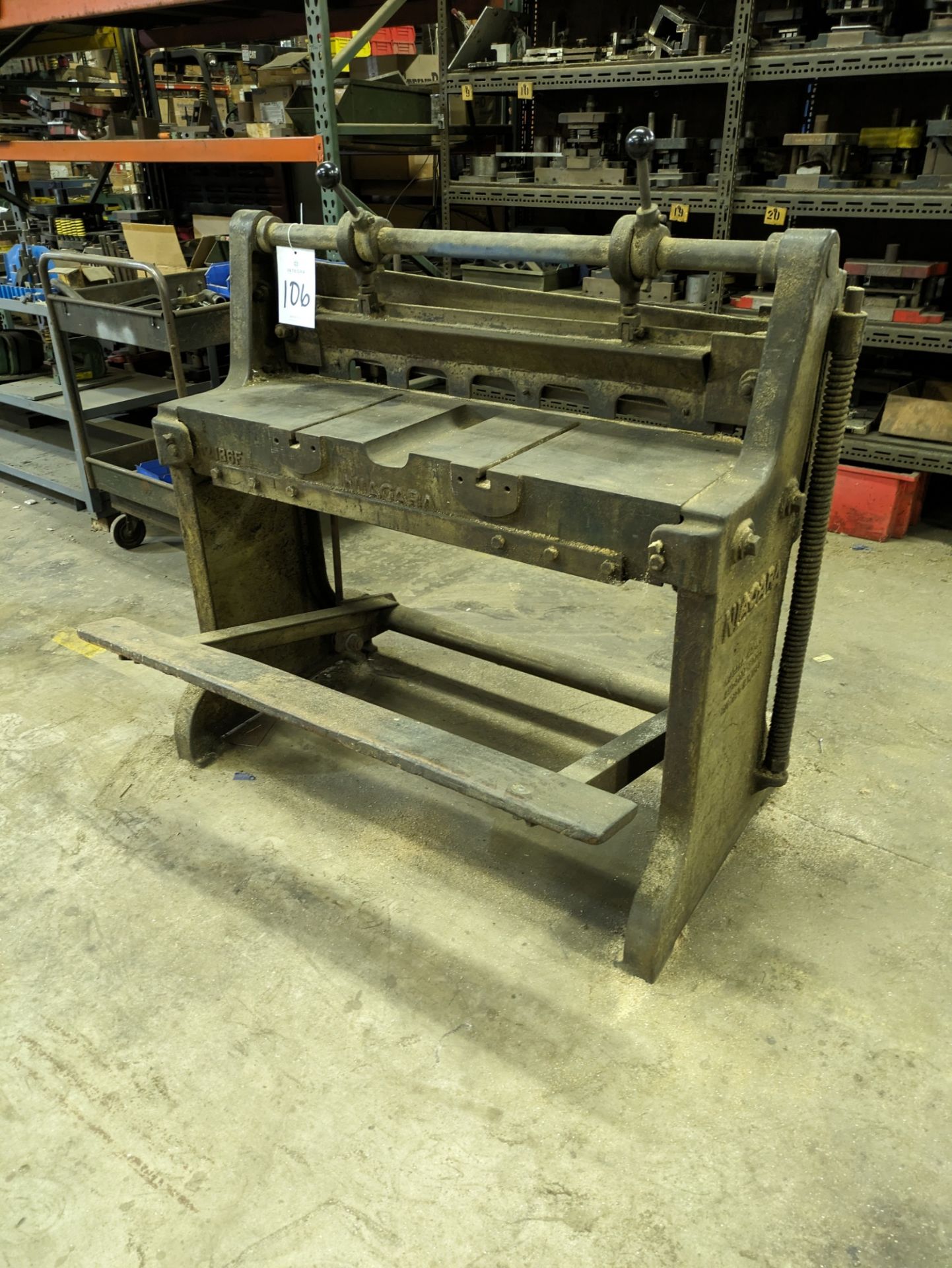 Niagara 136F 16-Ga. x 36" Foot Shear