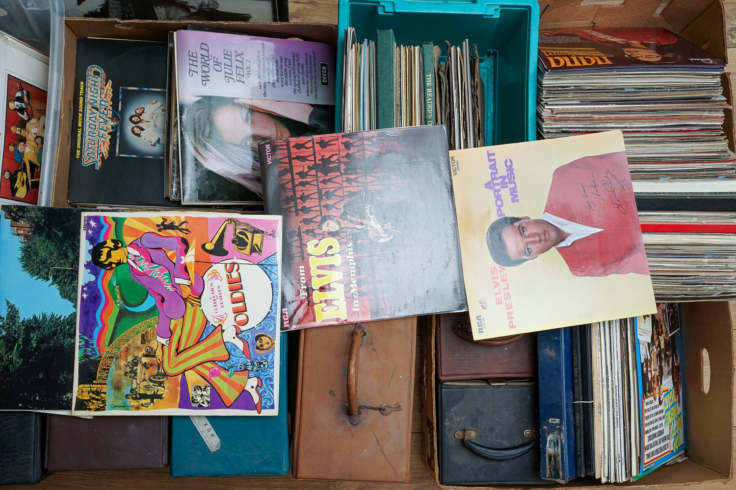 A large collection of vinyl LP records and some 78s and 45s including ...