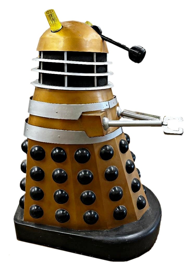 Dr Who - Full size replica Dalek, AARUII 2 Gold Dalek from Peter ...