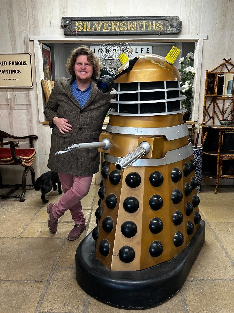 Dr Who - Full size replica Dalek, AARUII 2 Gold Dalek from Peter ...