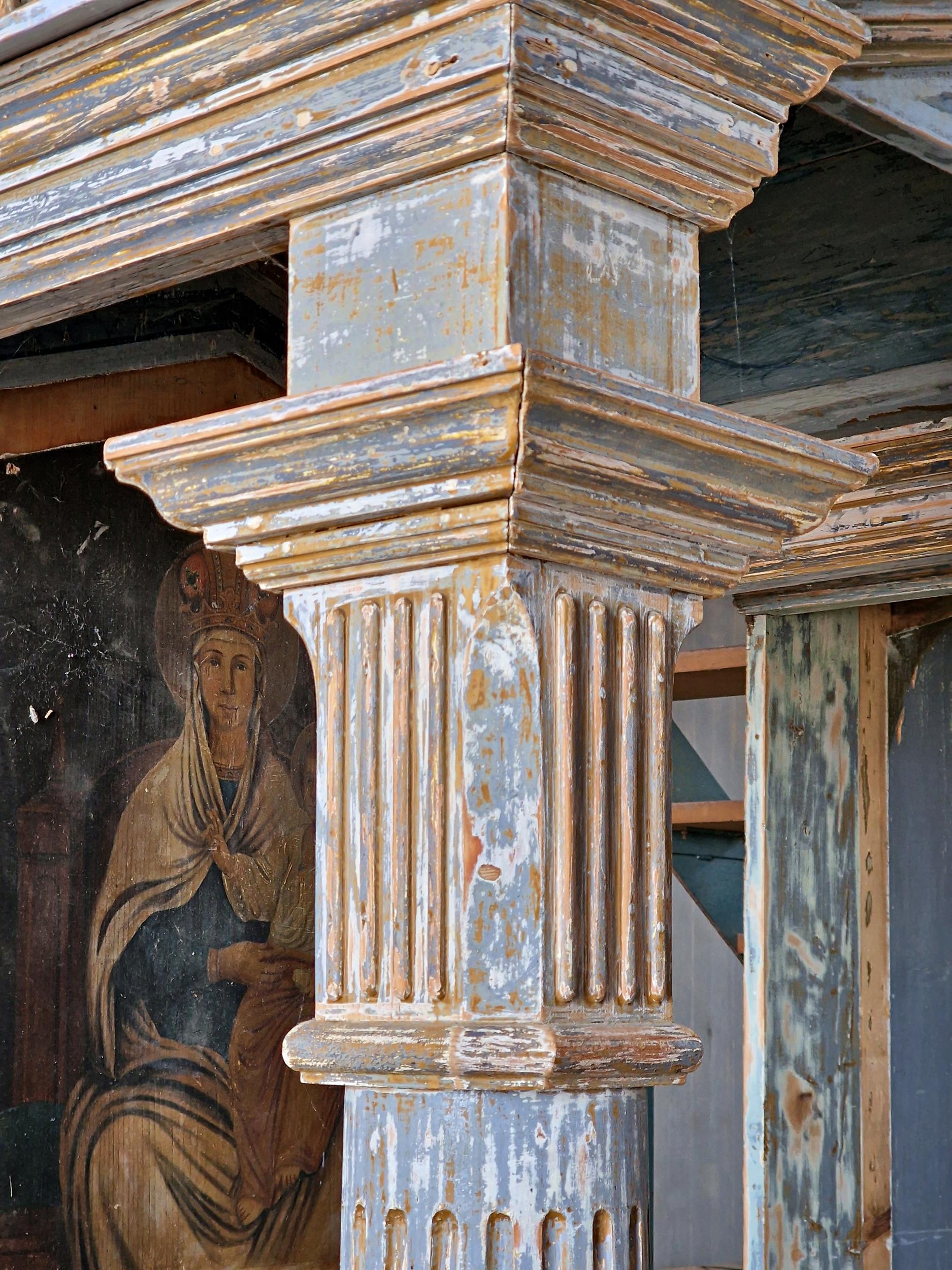 Pair of exceptional Italian Renaissance Neo Classical style pine ...