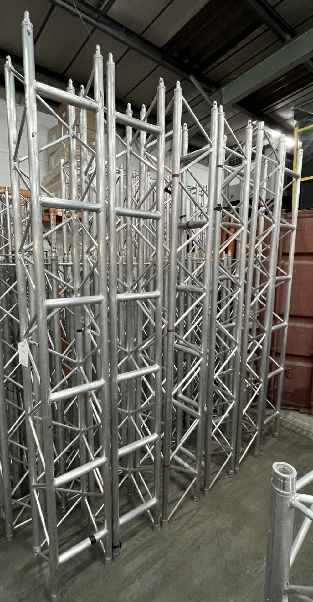 6 x Total Solutions OV40-300 Truss Length: 3m Self Weight: 21.5kg This ...