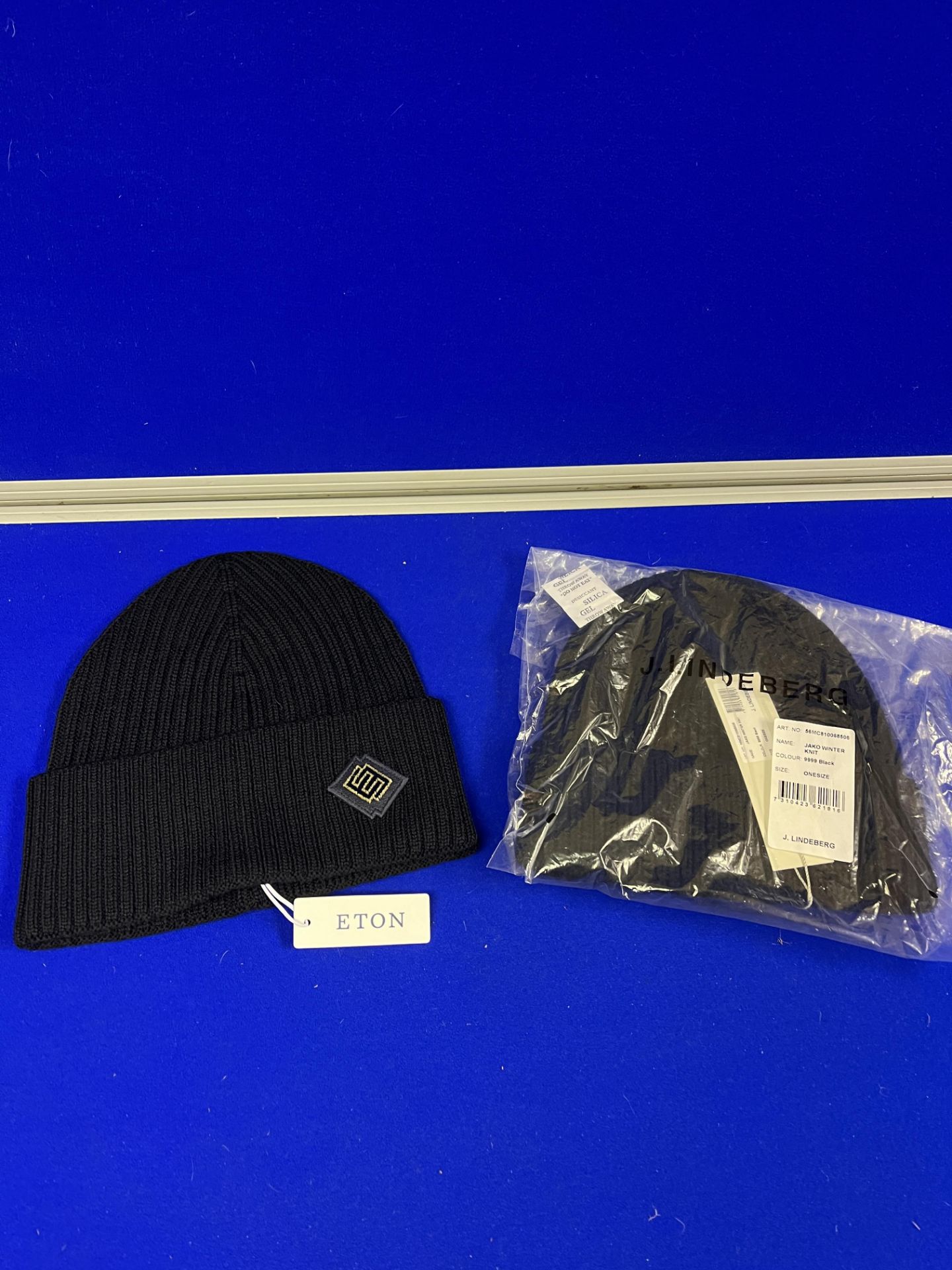 Various Men's Beanies - See Description4 x 40 Colori4 x J Lindberg3 x ...
