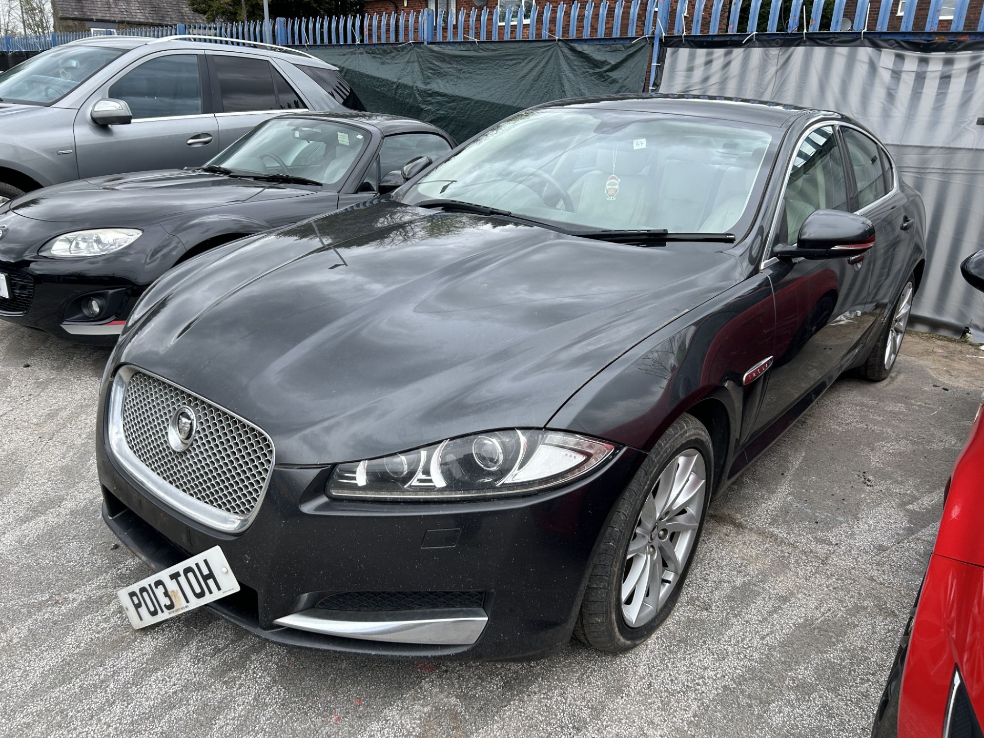 Jaguar diesel 4 door saloon Model: XF Premium Luxury D Auto Reg: PO13 ...