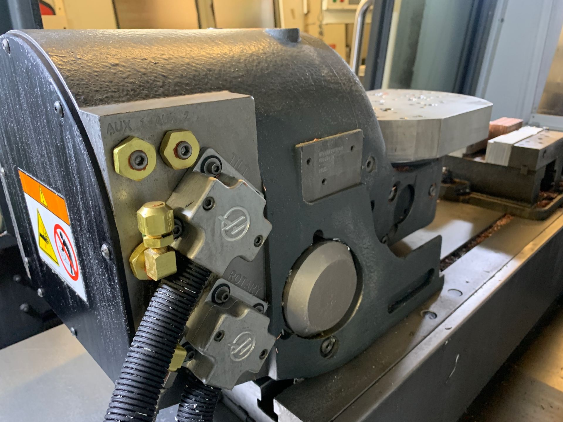 2019 Haas TRT-160 Trunnion Table