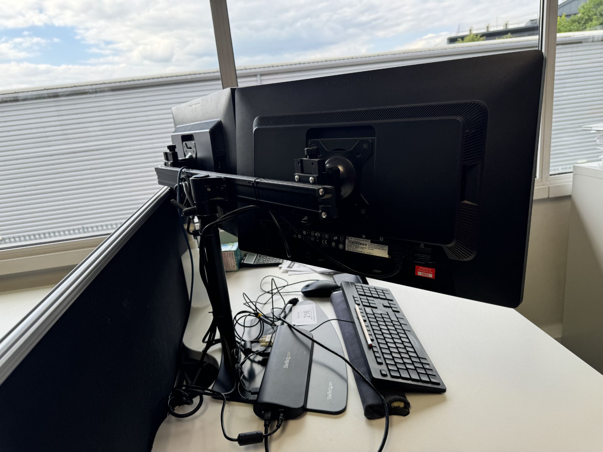 2: HP Elite E231 Flat Panel Monitors Mounted on Startech ARMBARDUO ...