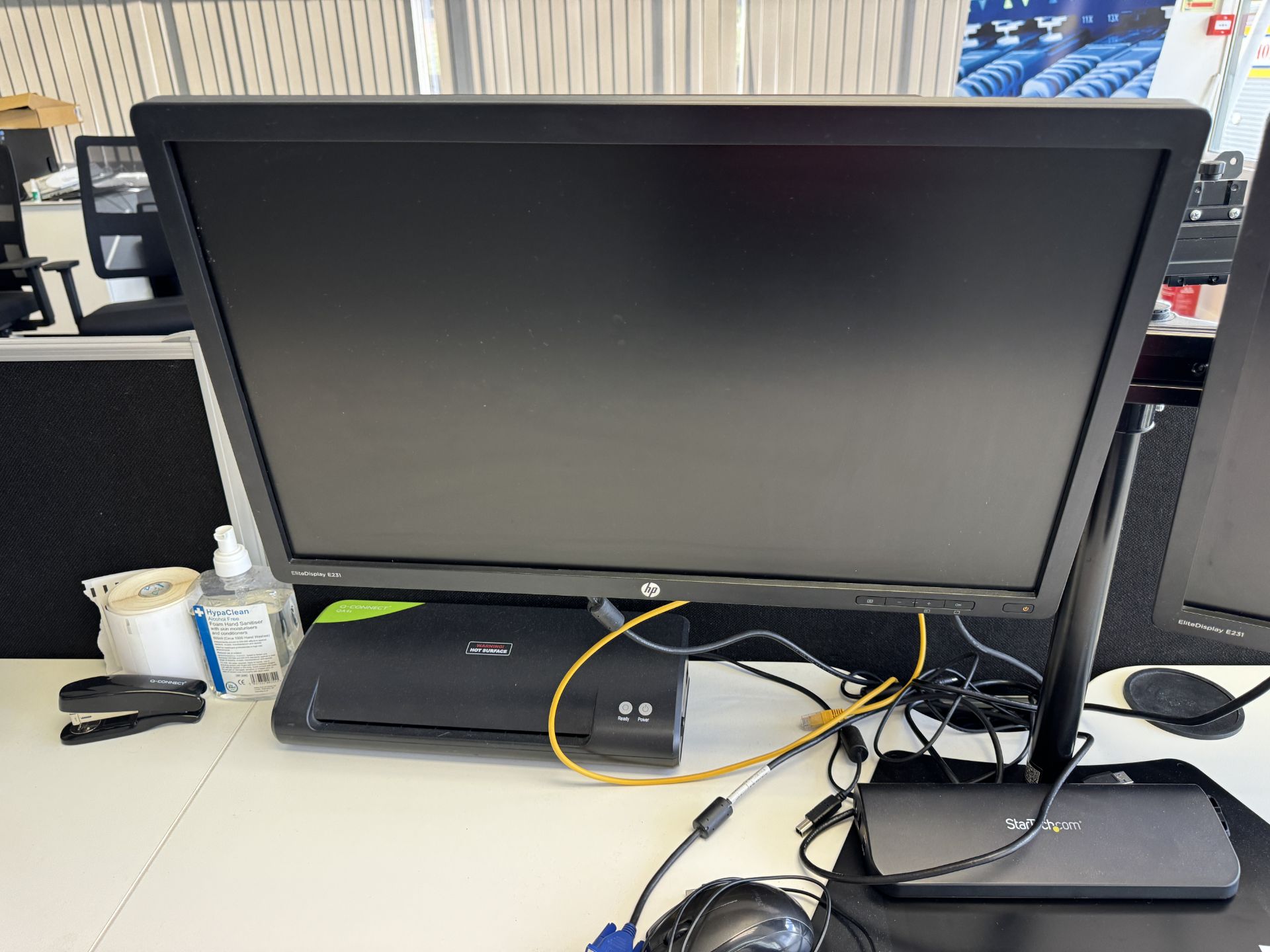 2: HP Elite E231 Flat Panel Monitors Mounted on Startech ARMBARDUO ...