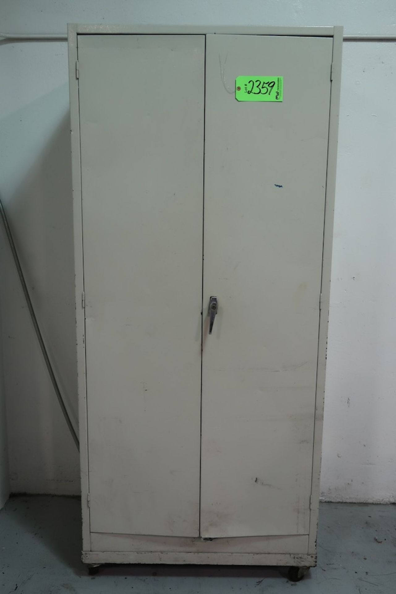 (4) 2-Door Cabinets with Assorted Contents, Leak Detector Nozzles, Link ...