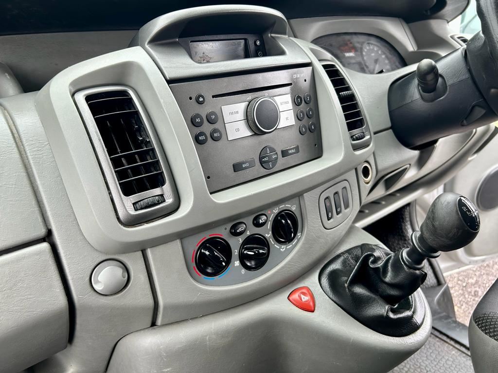 ABC - 2008 VAUXHALL VIVARO COMBI LWB SILVER VAN DERIVED CAR *NO VAT ...