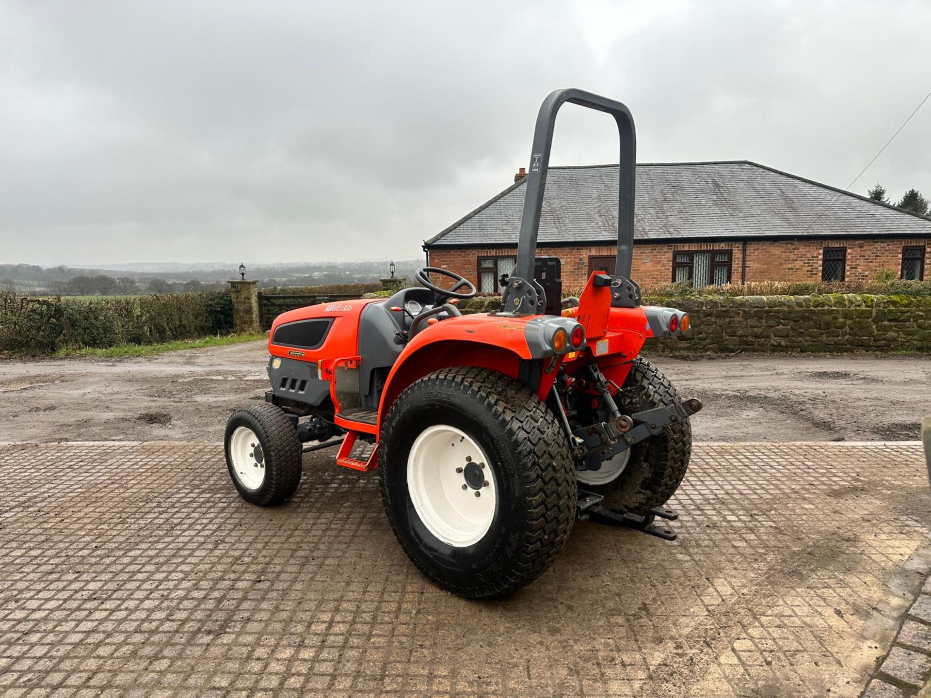 DS - KIOTI CREEPER EX35 35HP 4WD COMPACT TRACTOR *PLUS VAT* RUNS DRIVES ...