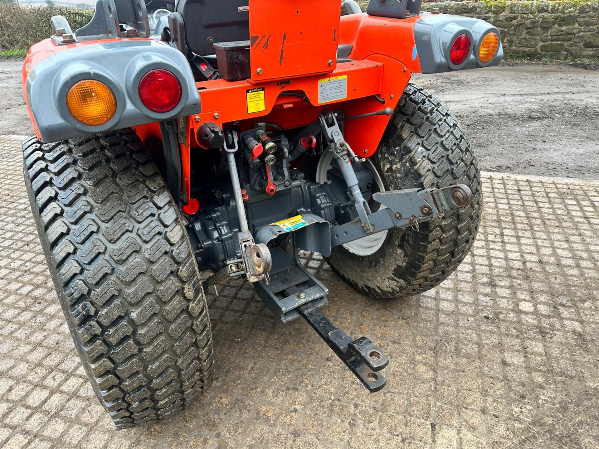 DS - KIOTI CREEPER EX35 35HP 4WD COMPACT TRACTOR *PLUS VAT* RUNS DRIVES ...