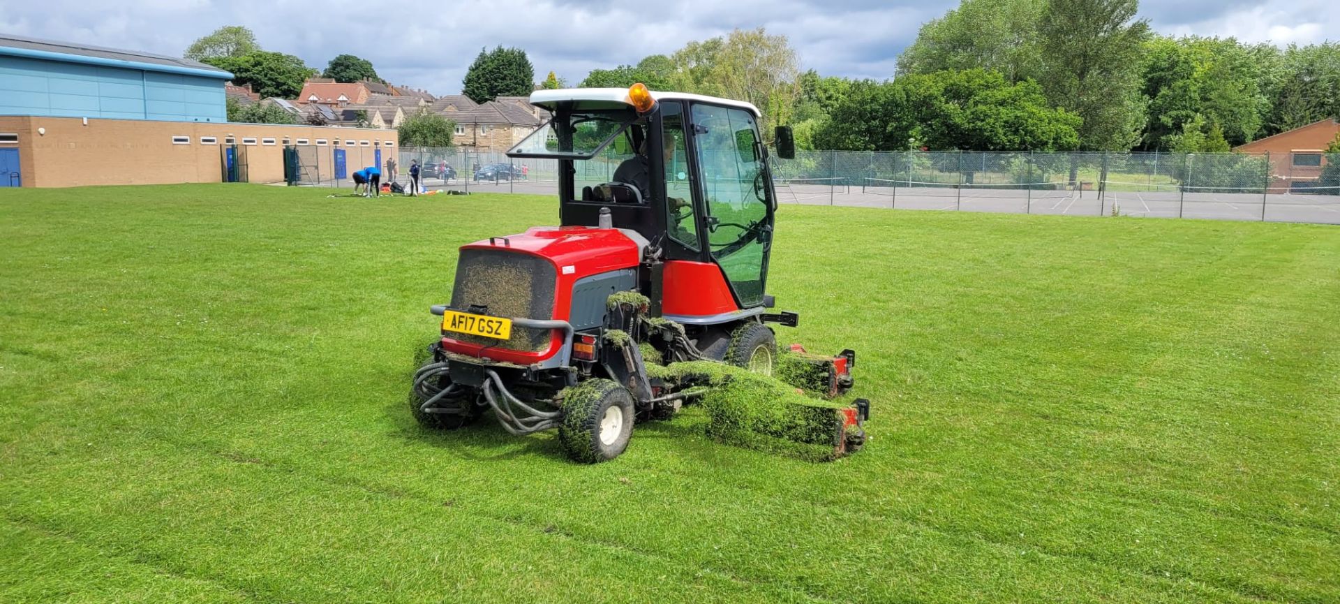 DA - 2017 TORO T4240 4WD 5 GANG RIDE ON CYLINDER MOWER *PLUS VAT* READY ...