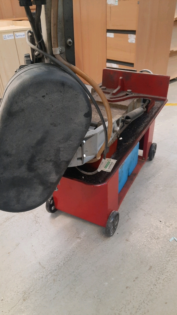 SIP 12" Metal Cutting Bandsaw Model. 07786-1 Serial No. 05128504 ...