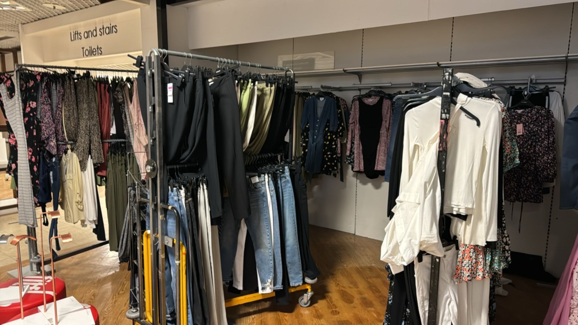Assorted Miss Selfridge Clothing Includes Assorted Womens Clothing ...