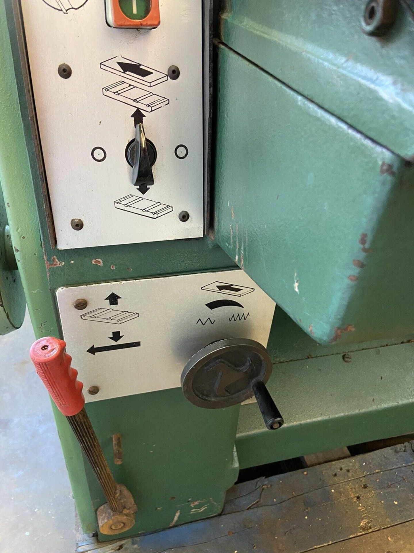 Wadkin BTS500 Planer Thicknesser Specification: Power rise and fall of ...