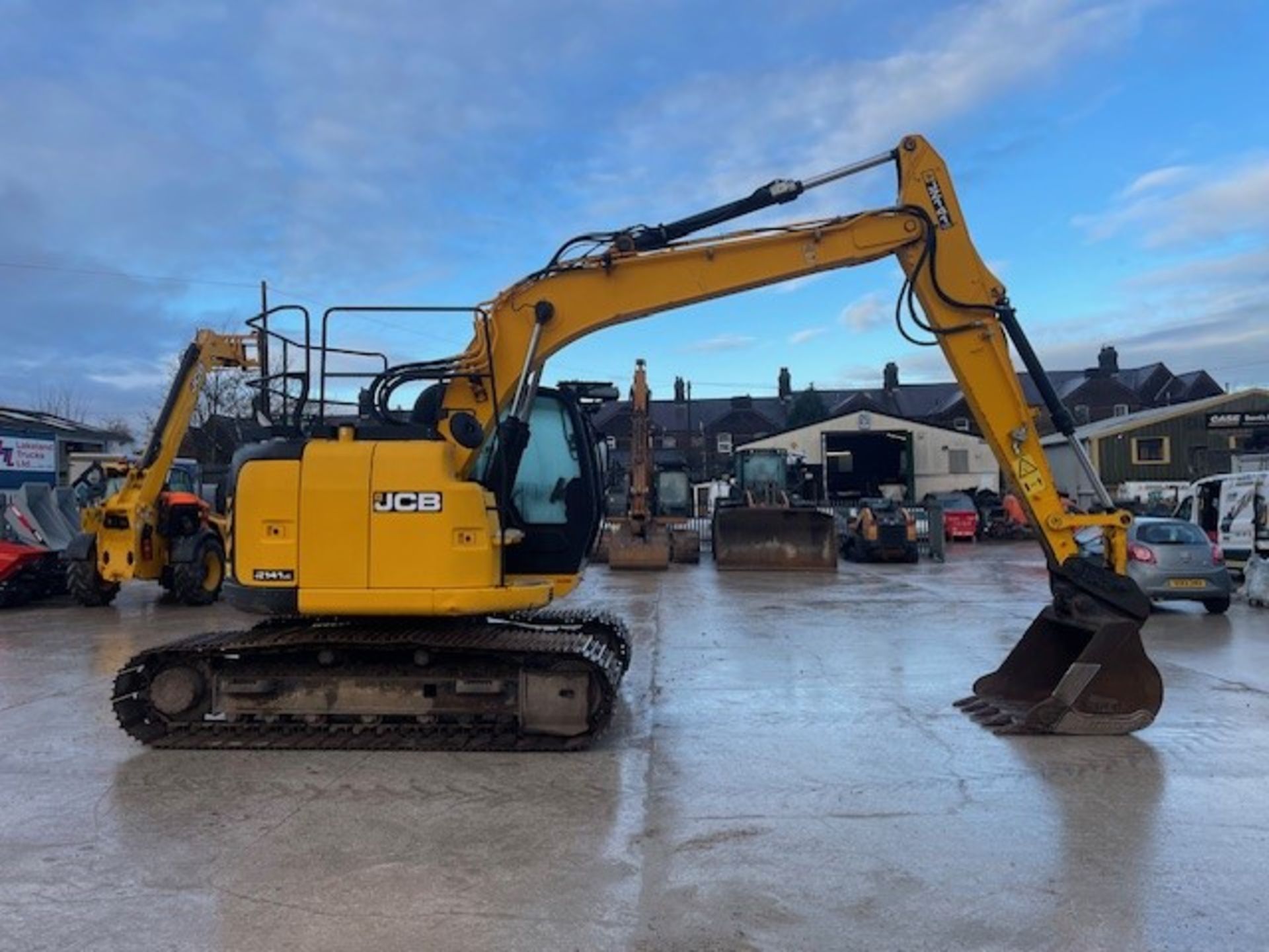 2018 JCB JZ141 EXCAVATOR Make: JCB Model: JZ141 Hours: 4200 74hp JCB ...