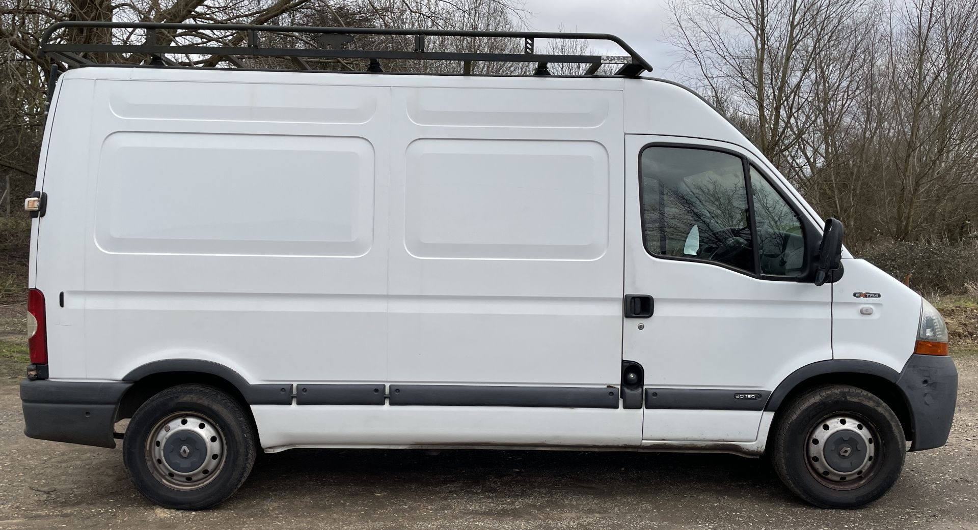 Renault Master Special Edition Medium Roof Van, Registration LL10 BYK ...