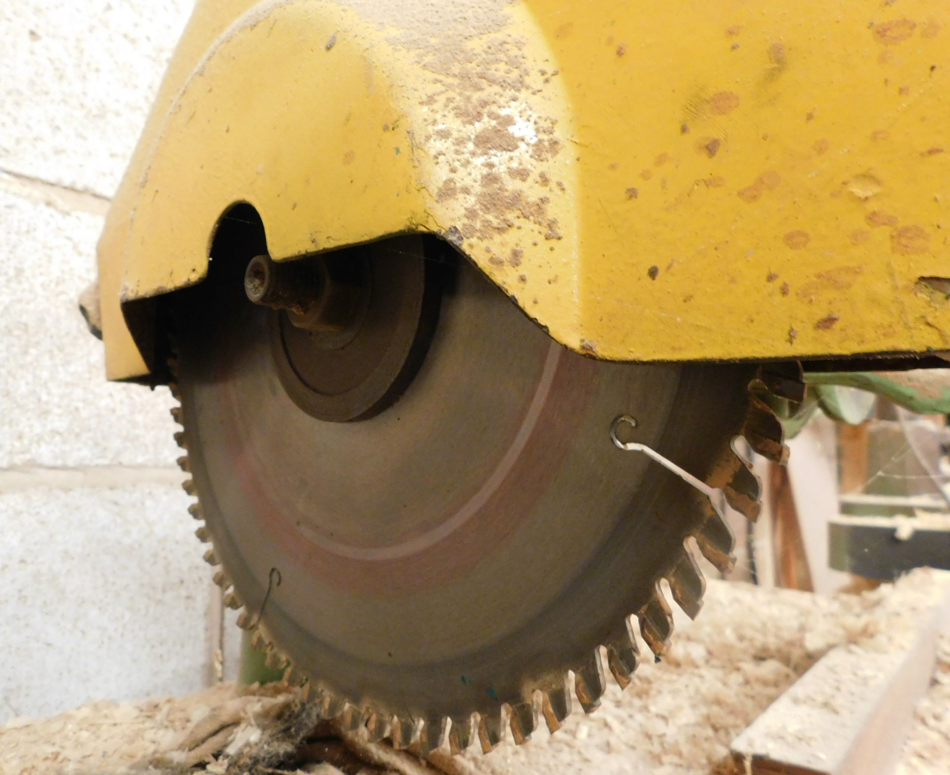 Wadkin Bursgreen Adjustable Pull Out Saw, 3-Phase (Location Wigan ...