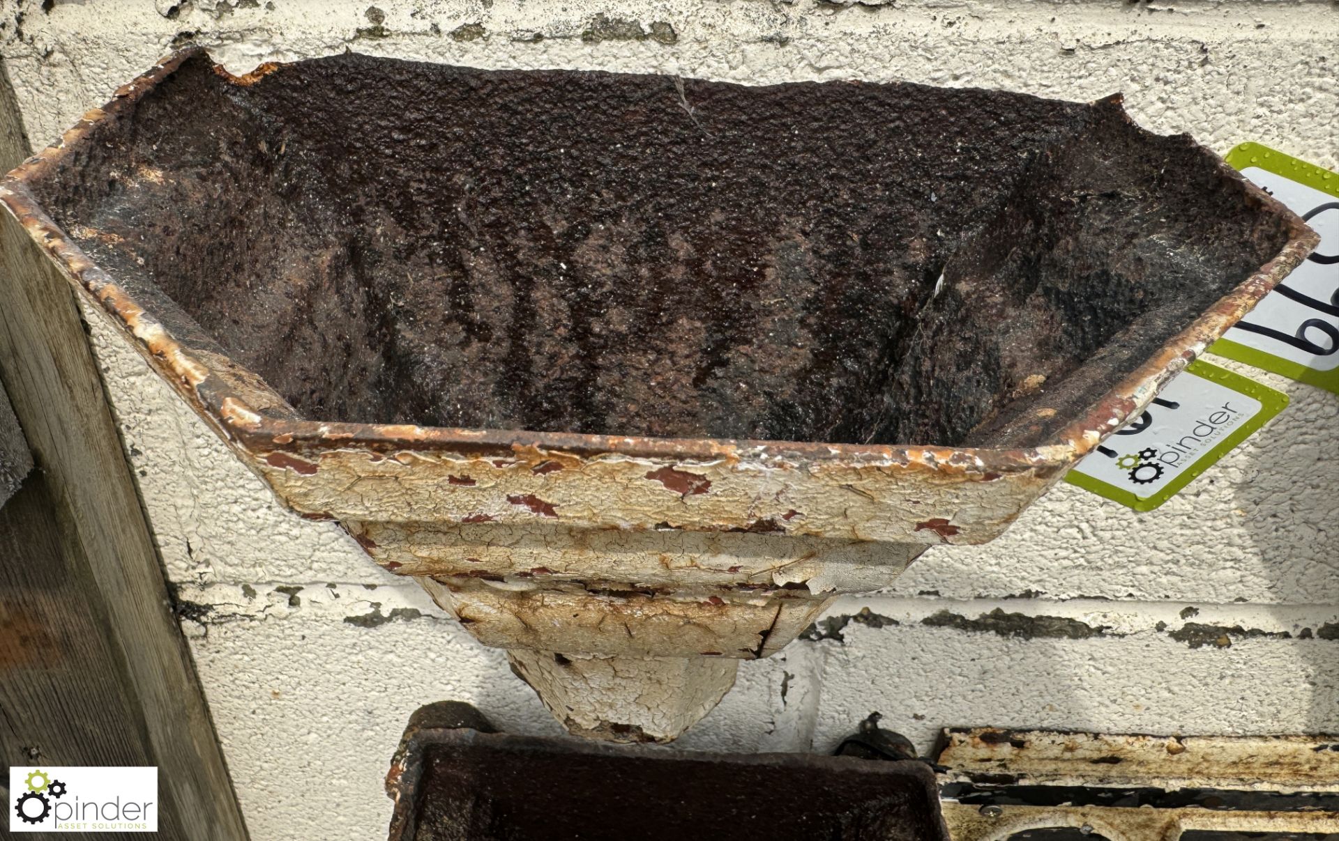 A Victorian cast iron Rain Hopper, approx. 8in x 10in