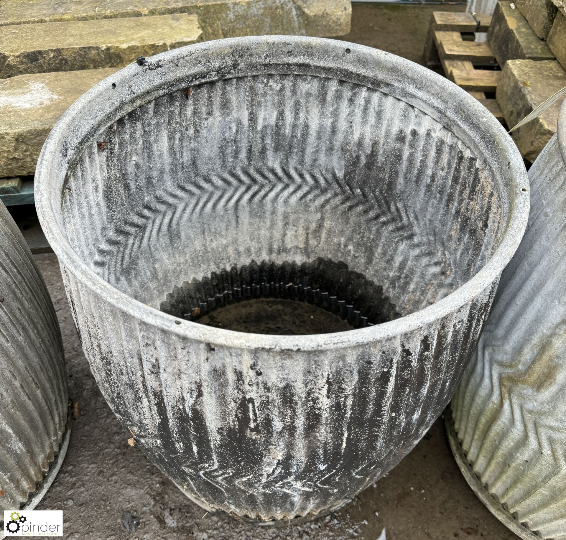 An original galvanised metal Dolly/Peggy Tub, approx. 21in x 21in ...
