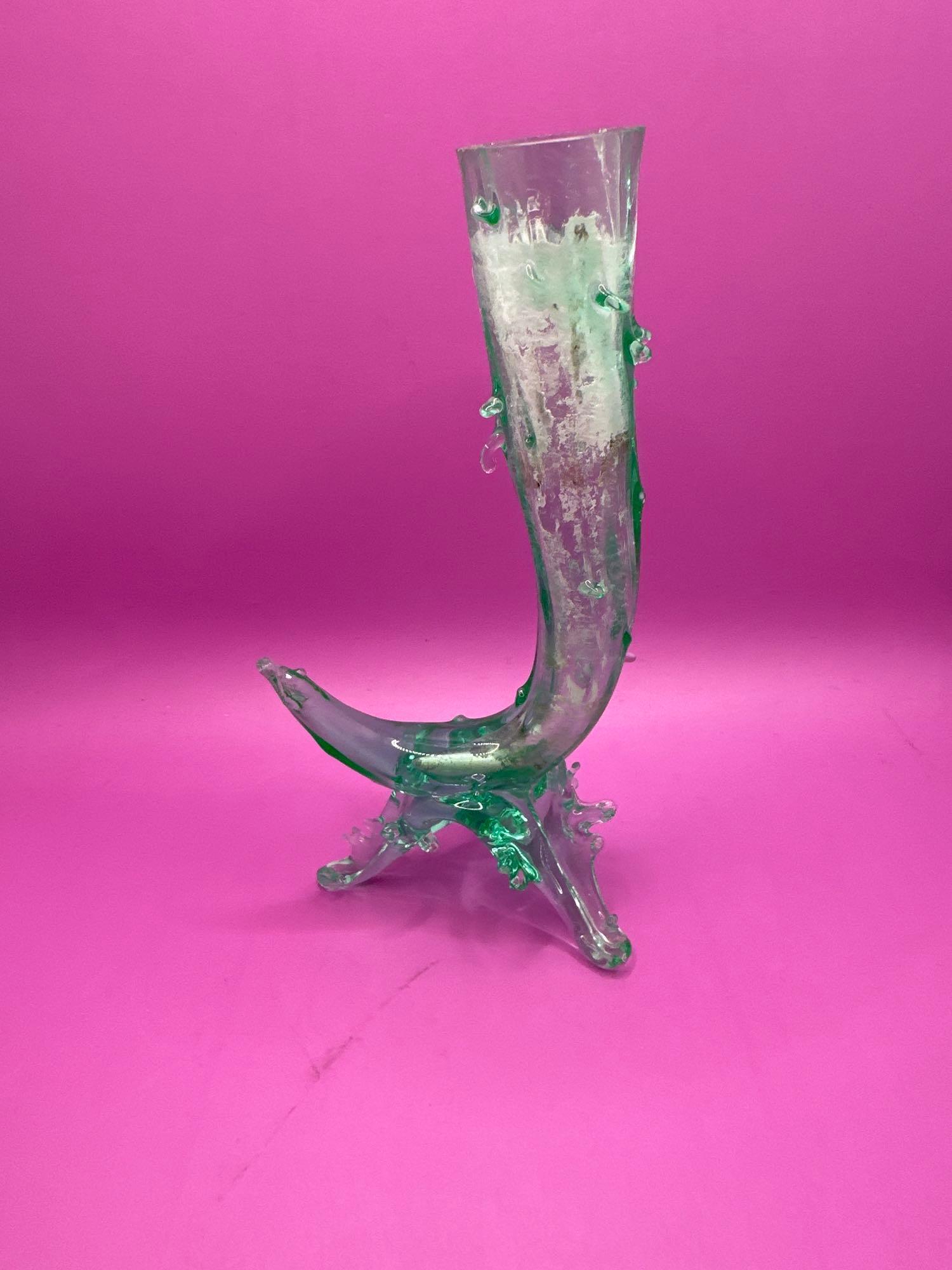 John Walsh (Attributed) Victorian Vaseline/Uranium Glass Thorn Vase A ...