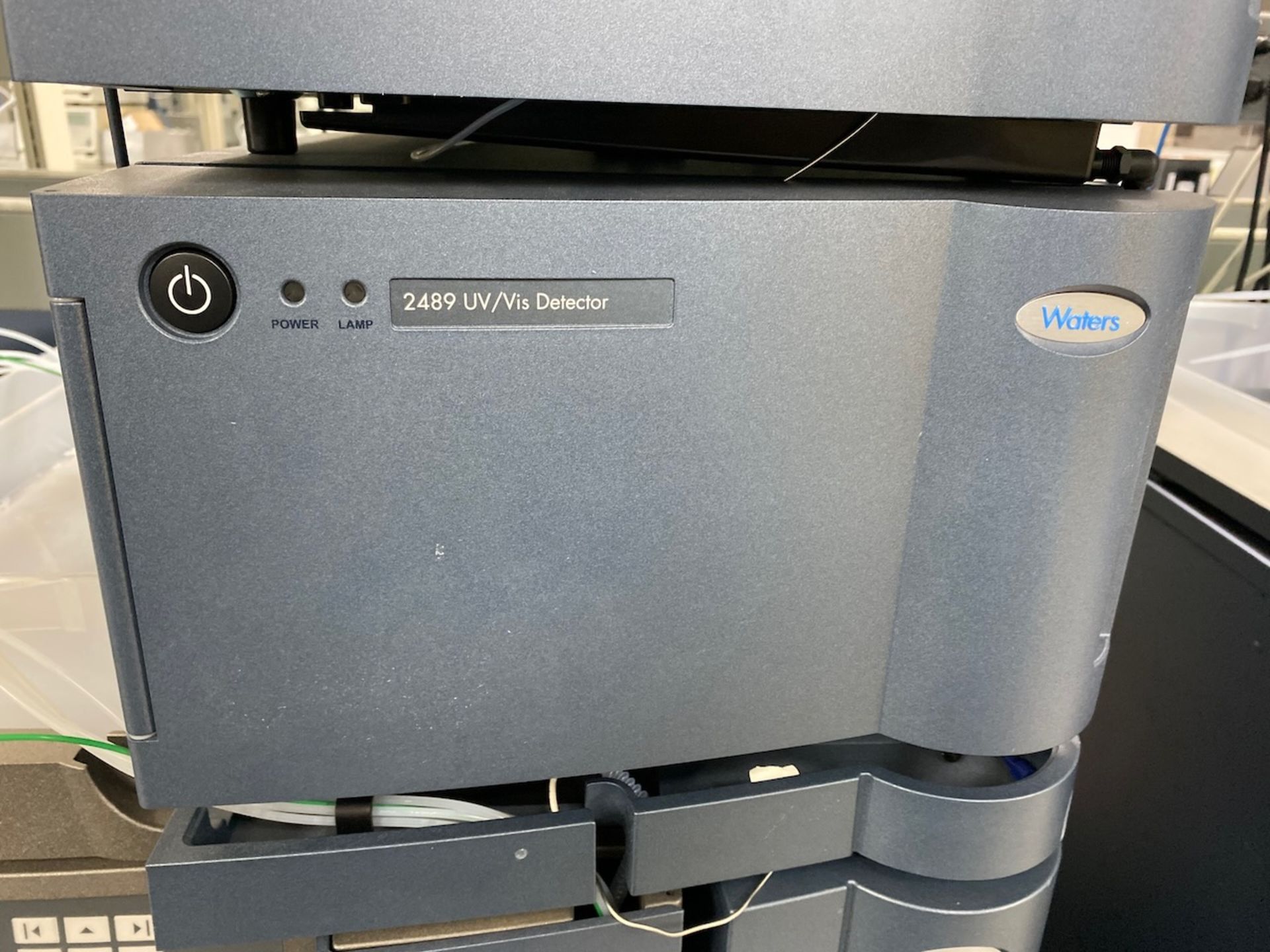 Waters Alliance HPLC System Includes: e2695 Separations Module; 2489 UV ...