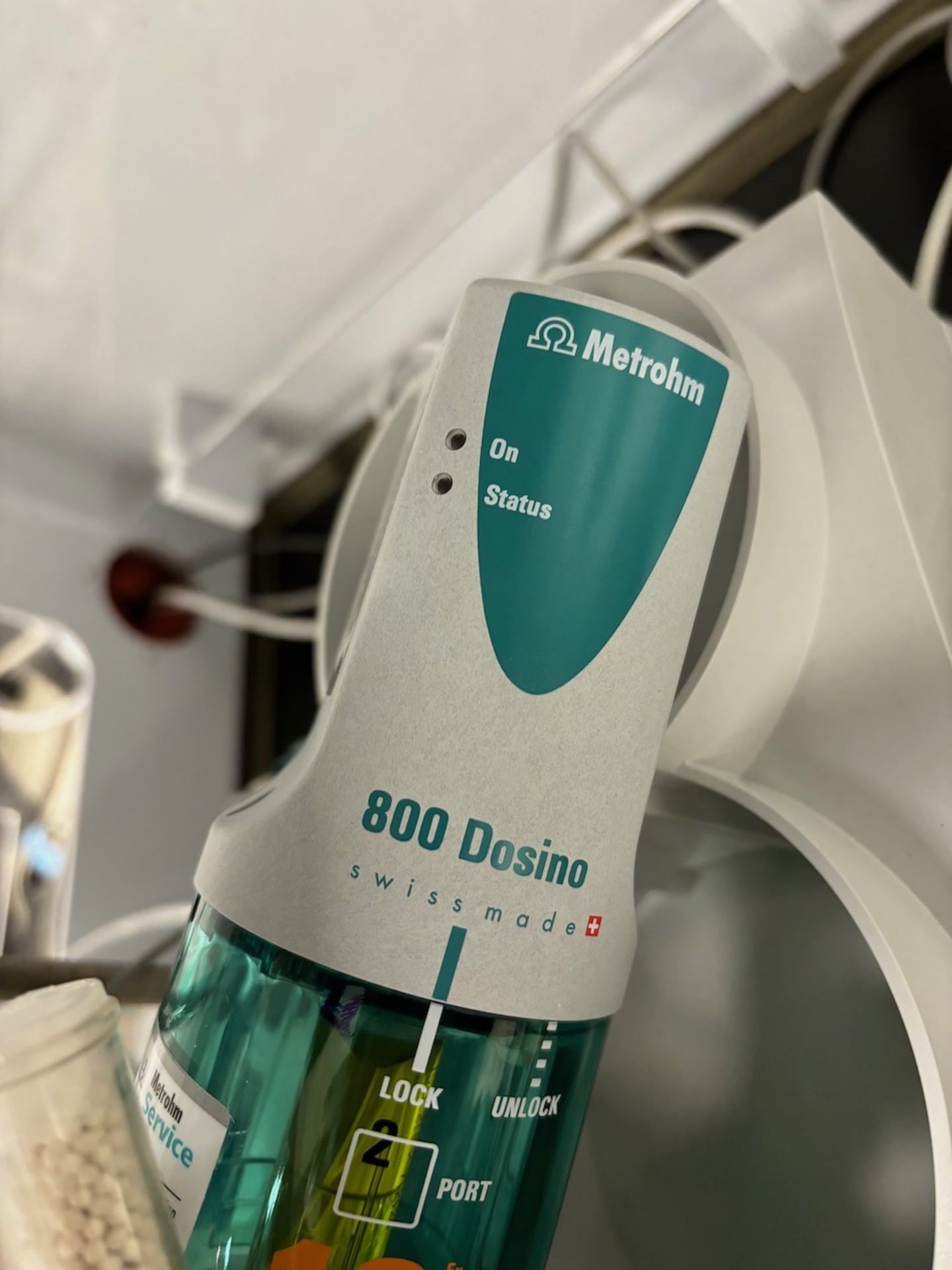Metrohm Titrator Includes 901 Titrando, 803 Ti Stand, and 6.2061.010 ...
