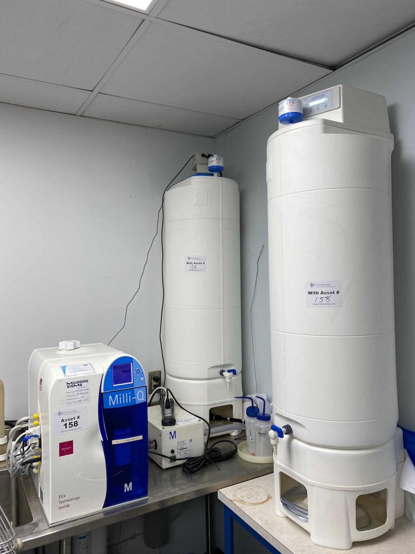 Milli-Q Lab Water System Type Integral 15, with A10 TIC Monitor, two ...