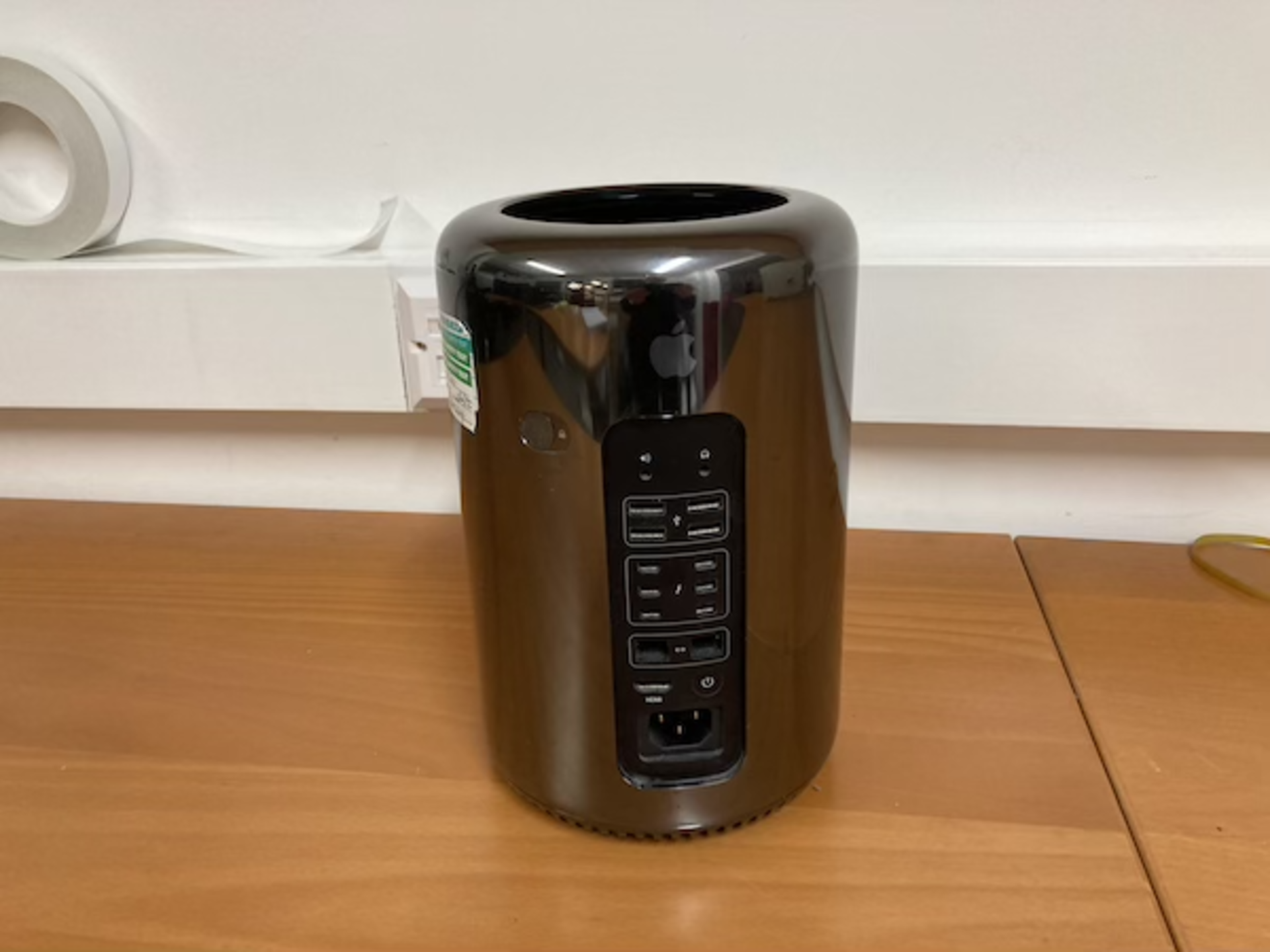 Apple MacPro A1481 tower personal computer A1481 Mac Pro (2013) Xeon E5 ...