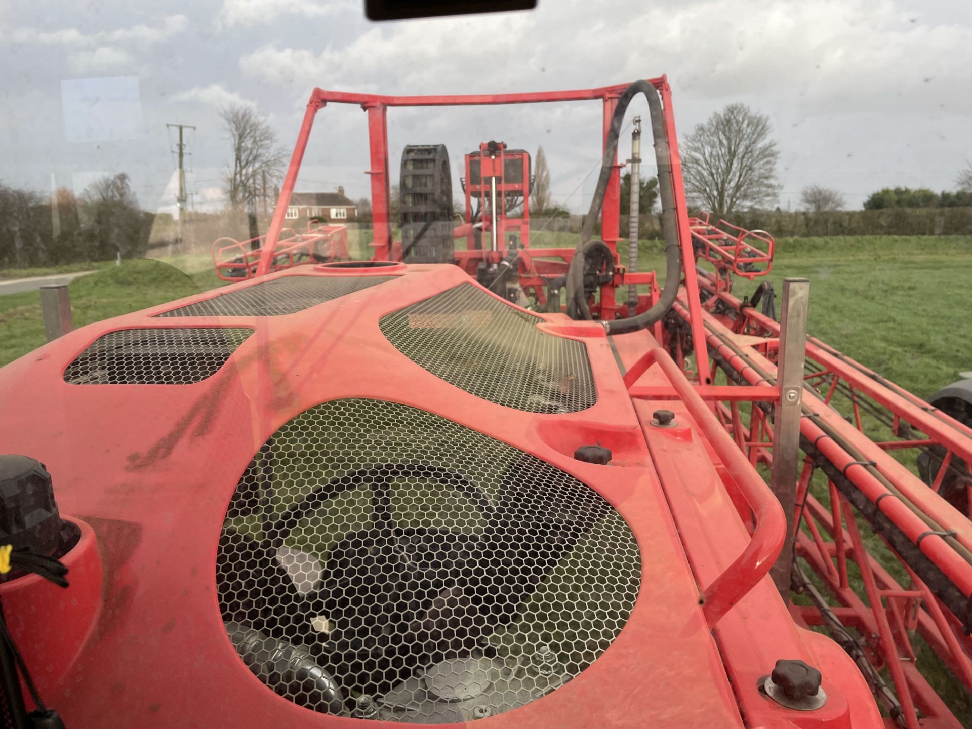 (22) SAM Horizon 3000 self-propelled 4wd sprayer•24/28m Gullwing ...